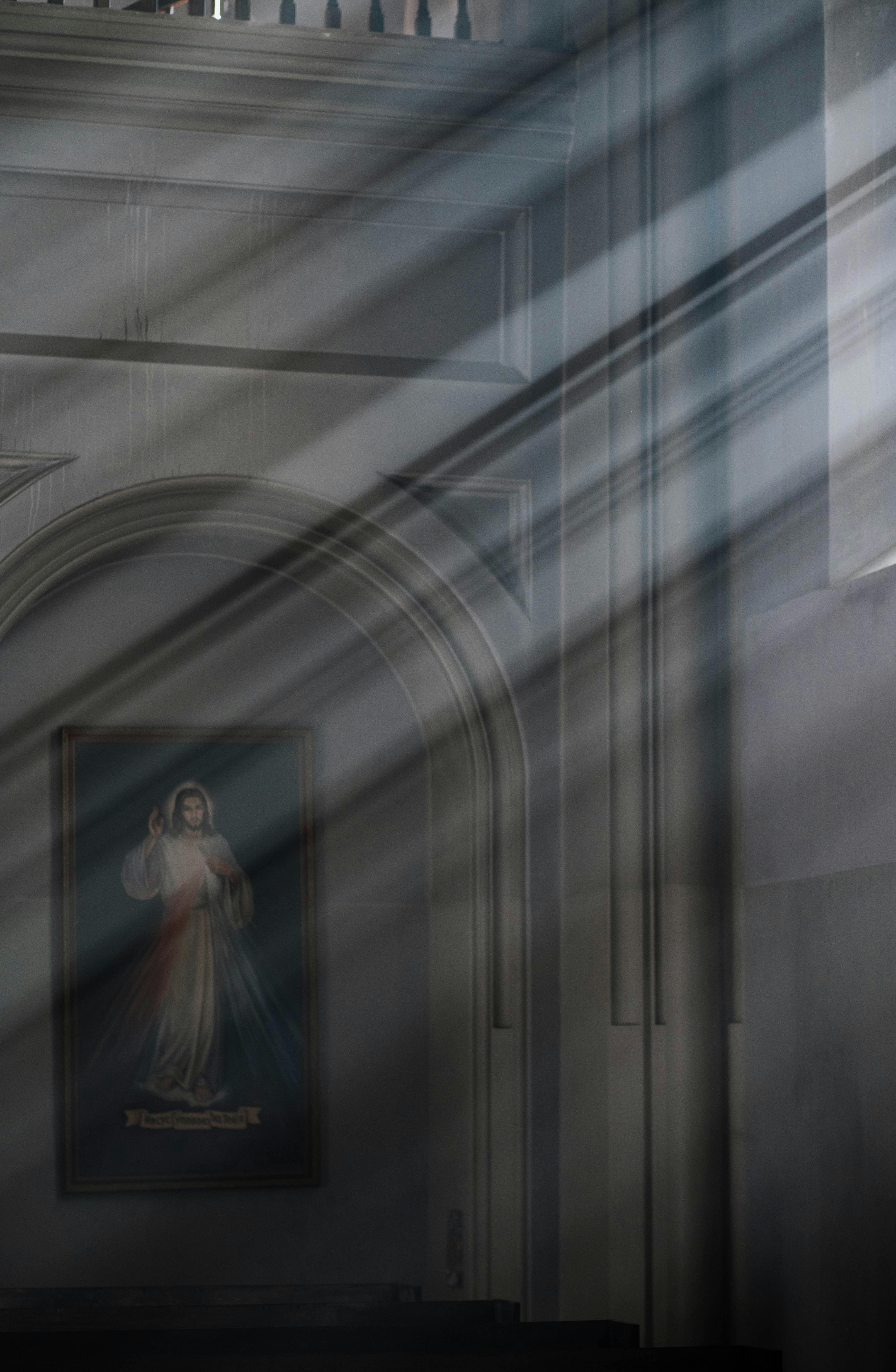 Sunrays Through a Window · Free Stock Photo