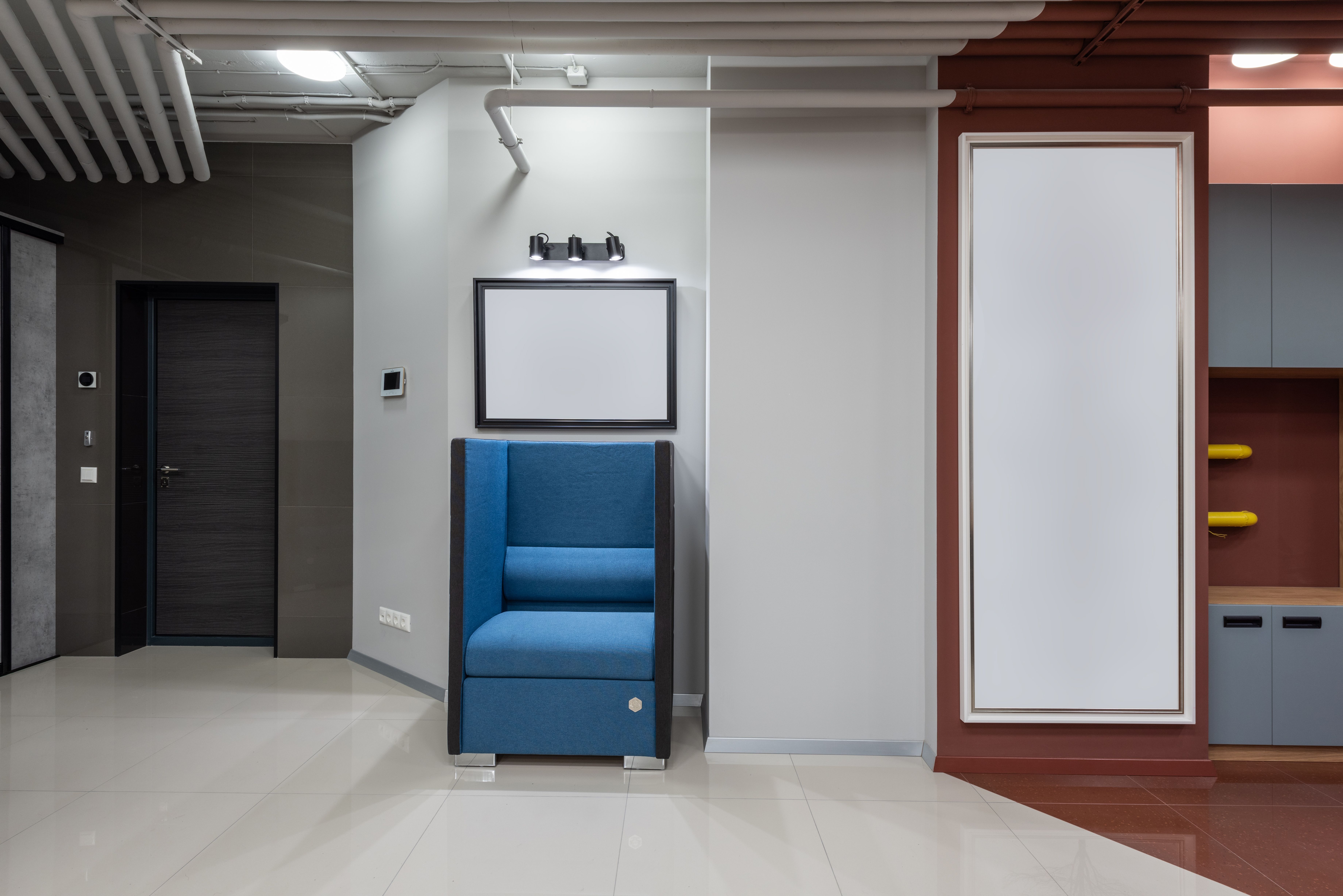 Interior of hall of contemporary workspace · Free Stock Photo