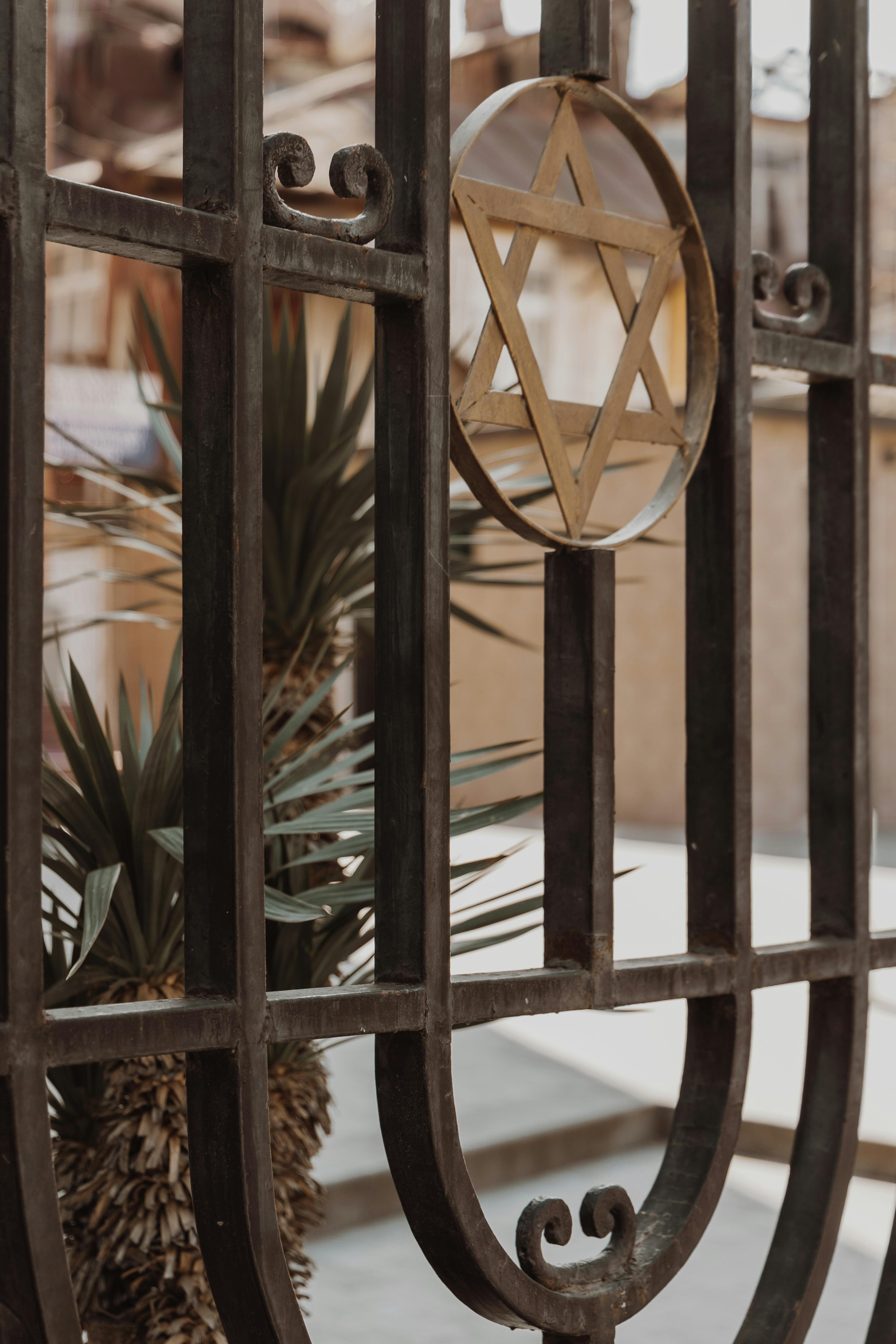 Gate And Fence Photos, Download The BEST Free Gate And Fence Stock ...