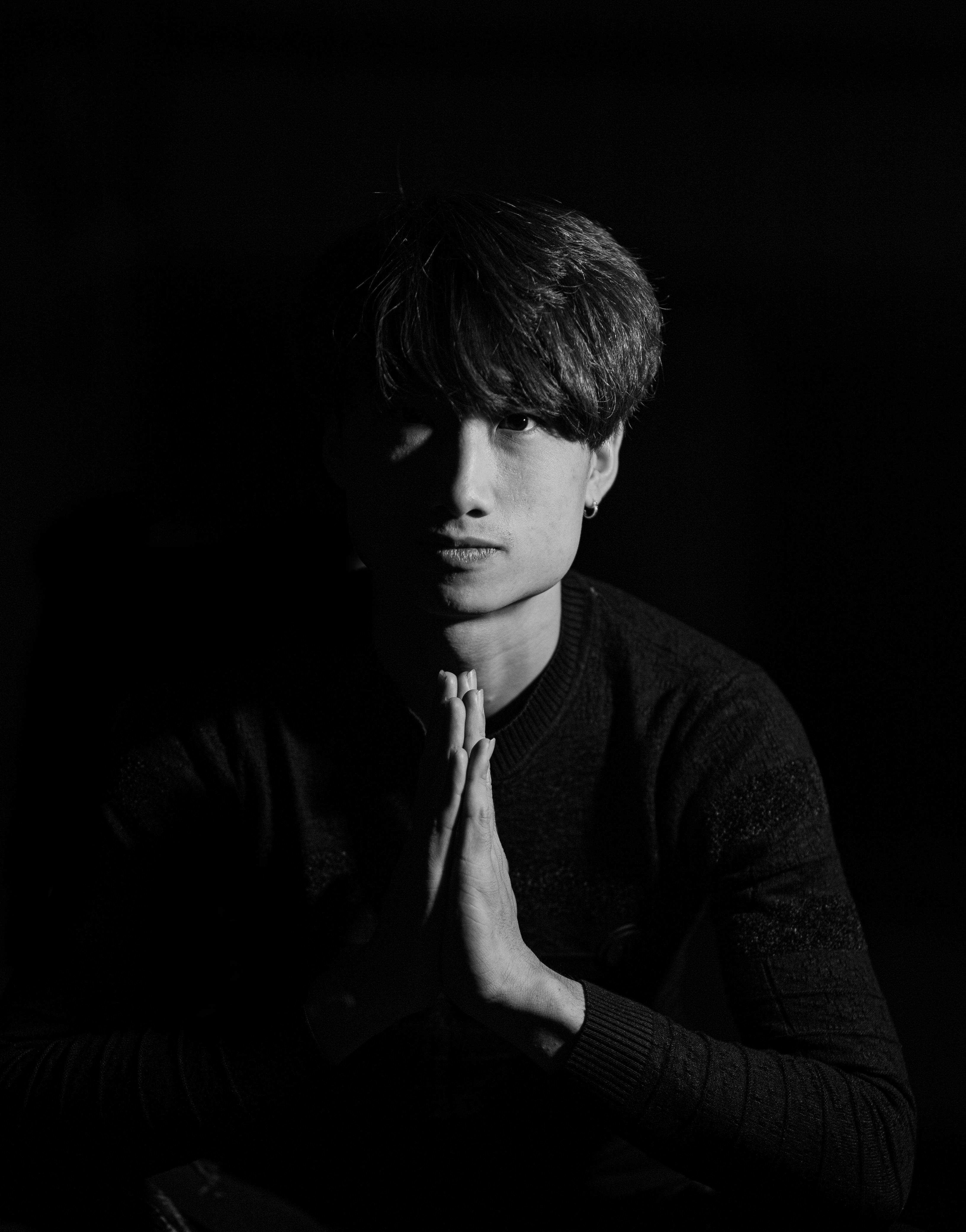 Grayscale Photo of a Man Looking at Camera · Free Stock Photo