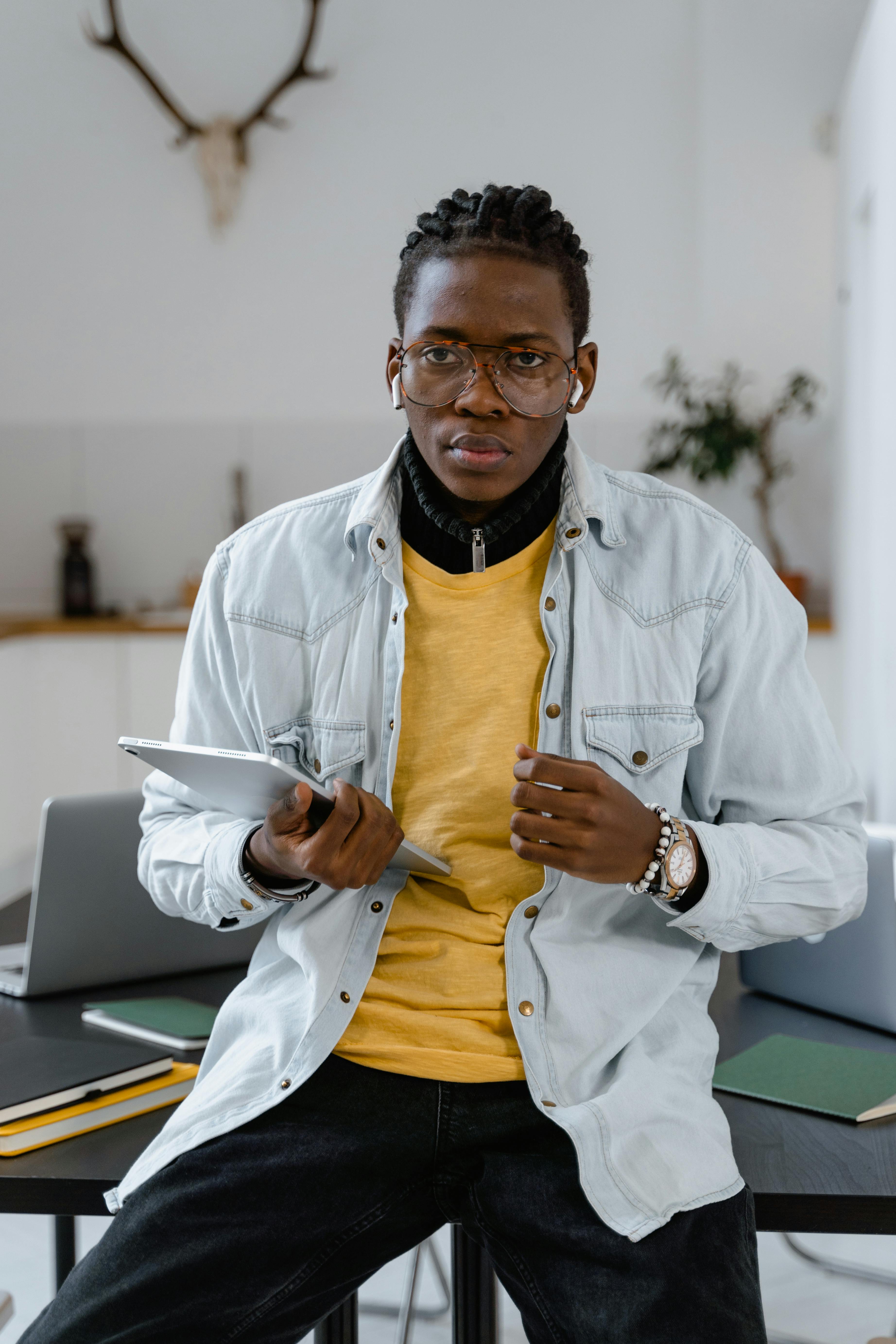 Studious Man Photos, Download The BEST Free Studious Man Stock Photos ...