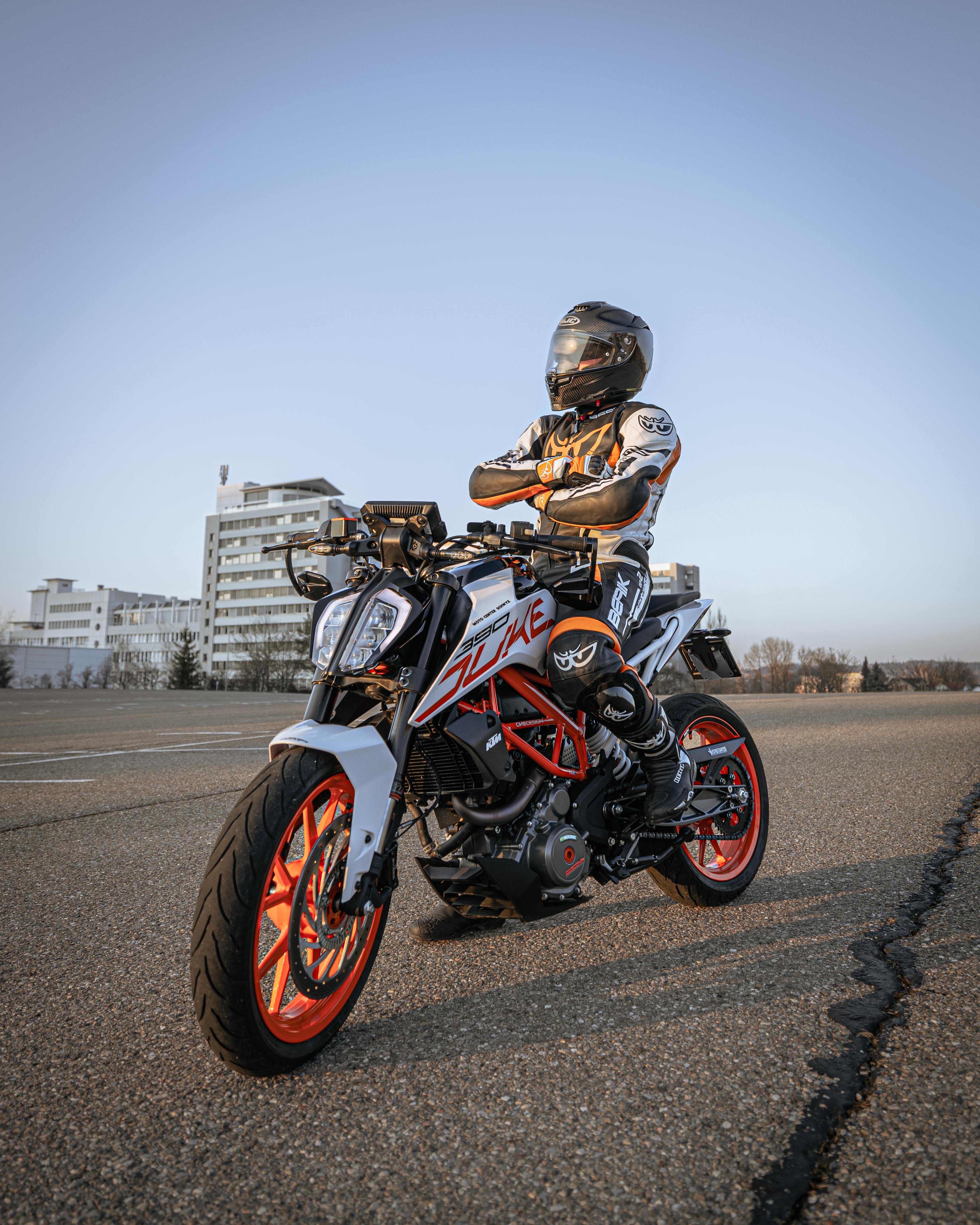 10+ Best Ktm Duke Photos · 100% Free Download · Pexels Stock Photos