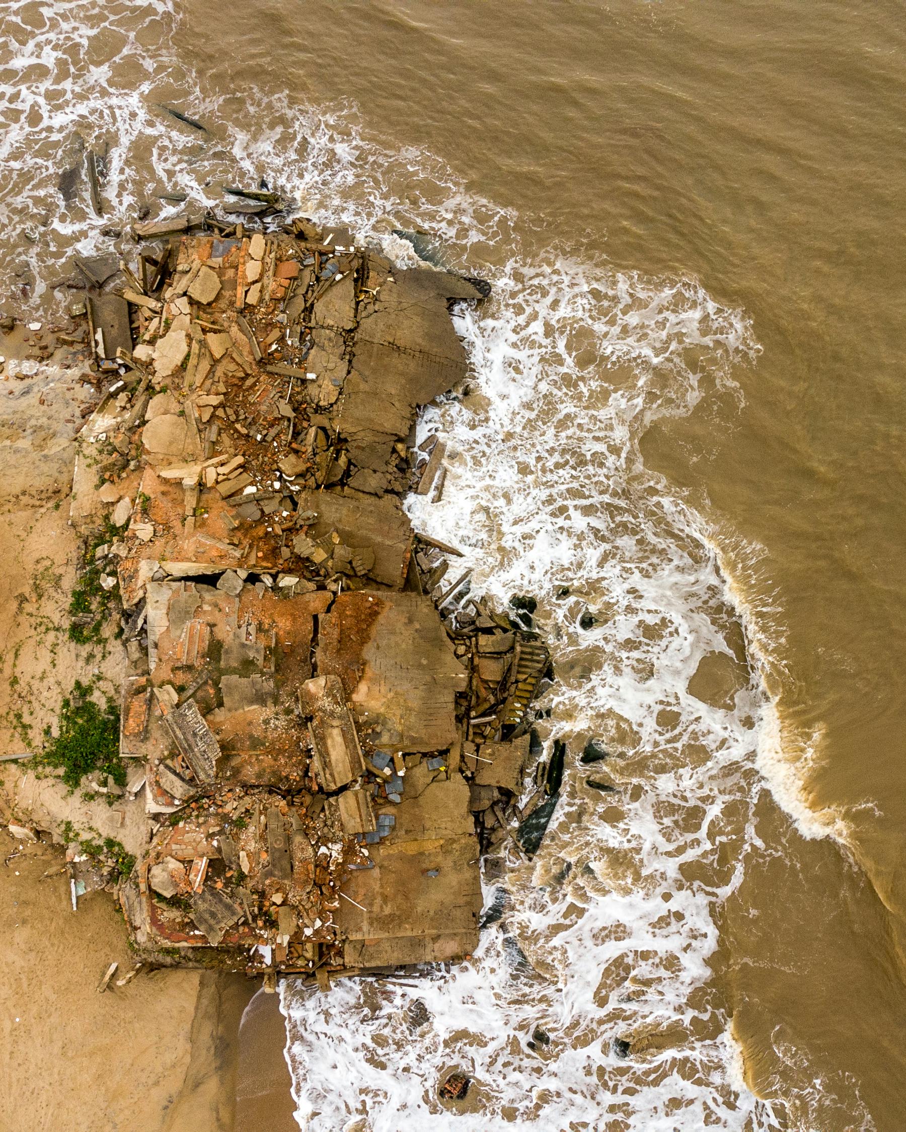 Destroyed Beach Photos, Download Free Destroyed Beach Stock Photos & HD ...