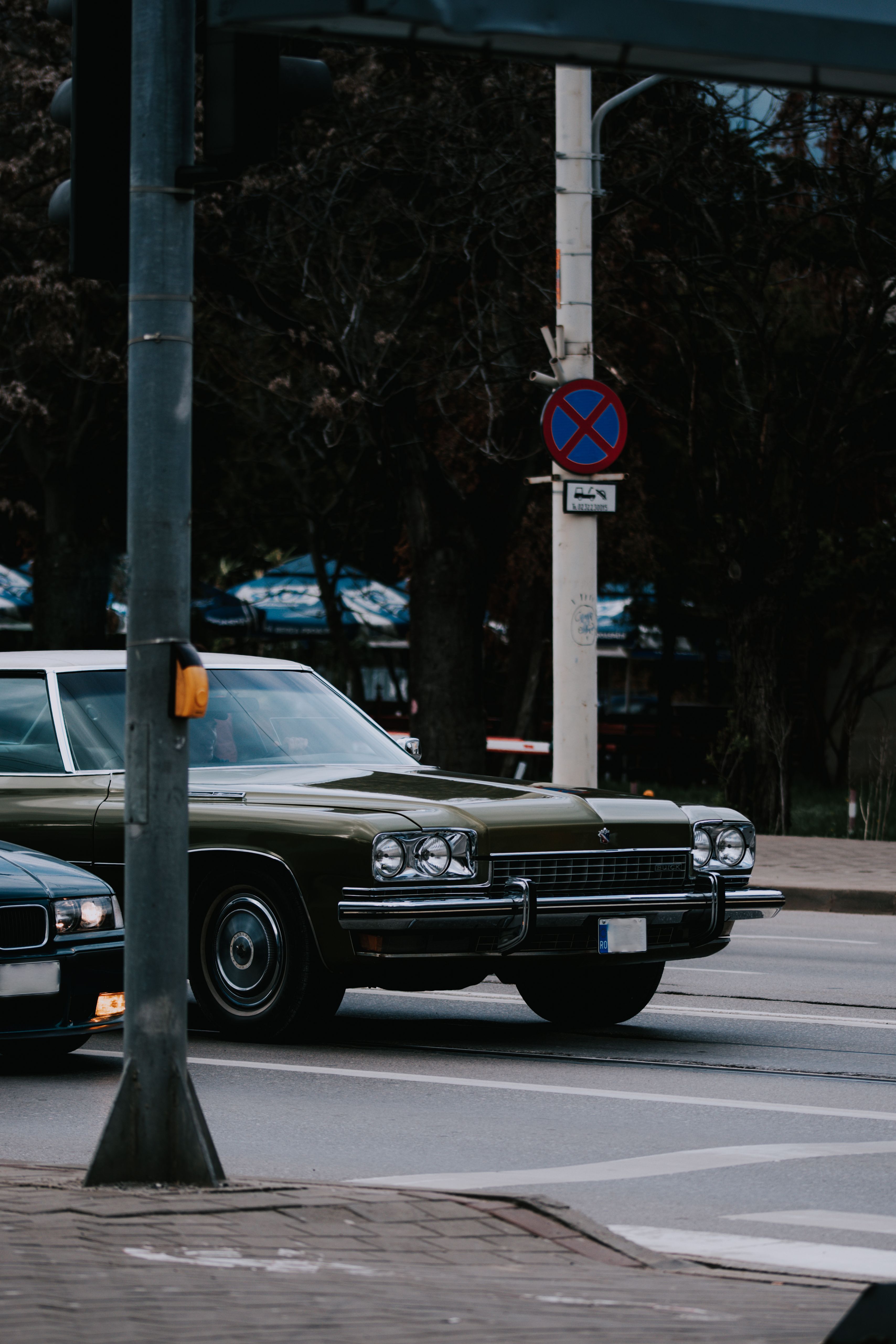 Car Stopping Photos, Download The BEST Free Car Stopping Stock Photos ...