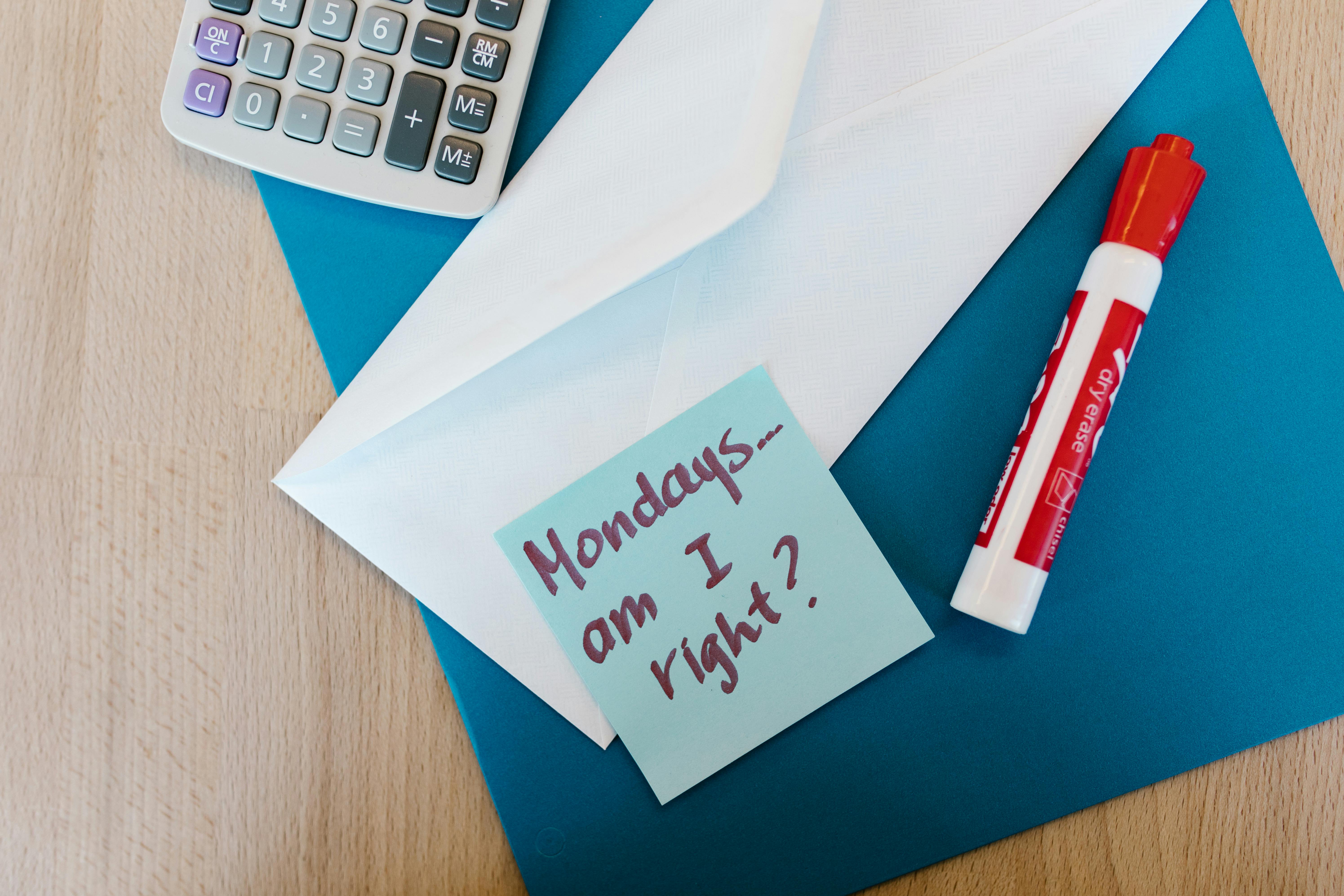 Sticky Note on an Envelope · Free Stock Photo