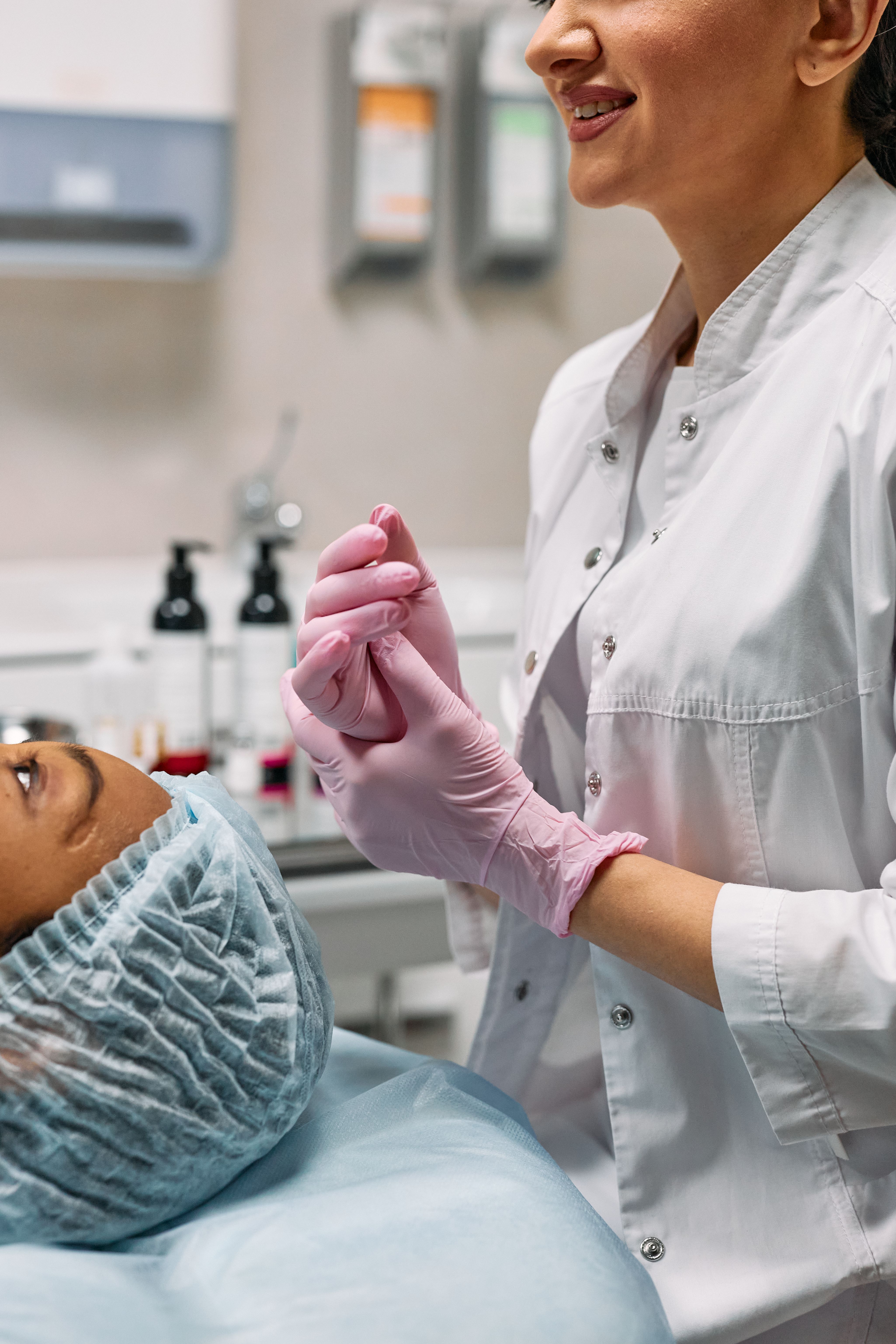 Doctor And Patient Smiling Pictures Photos, Download The BEST Free ...