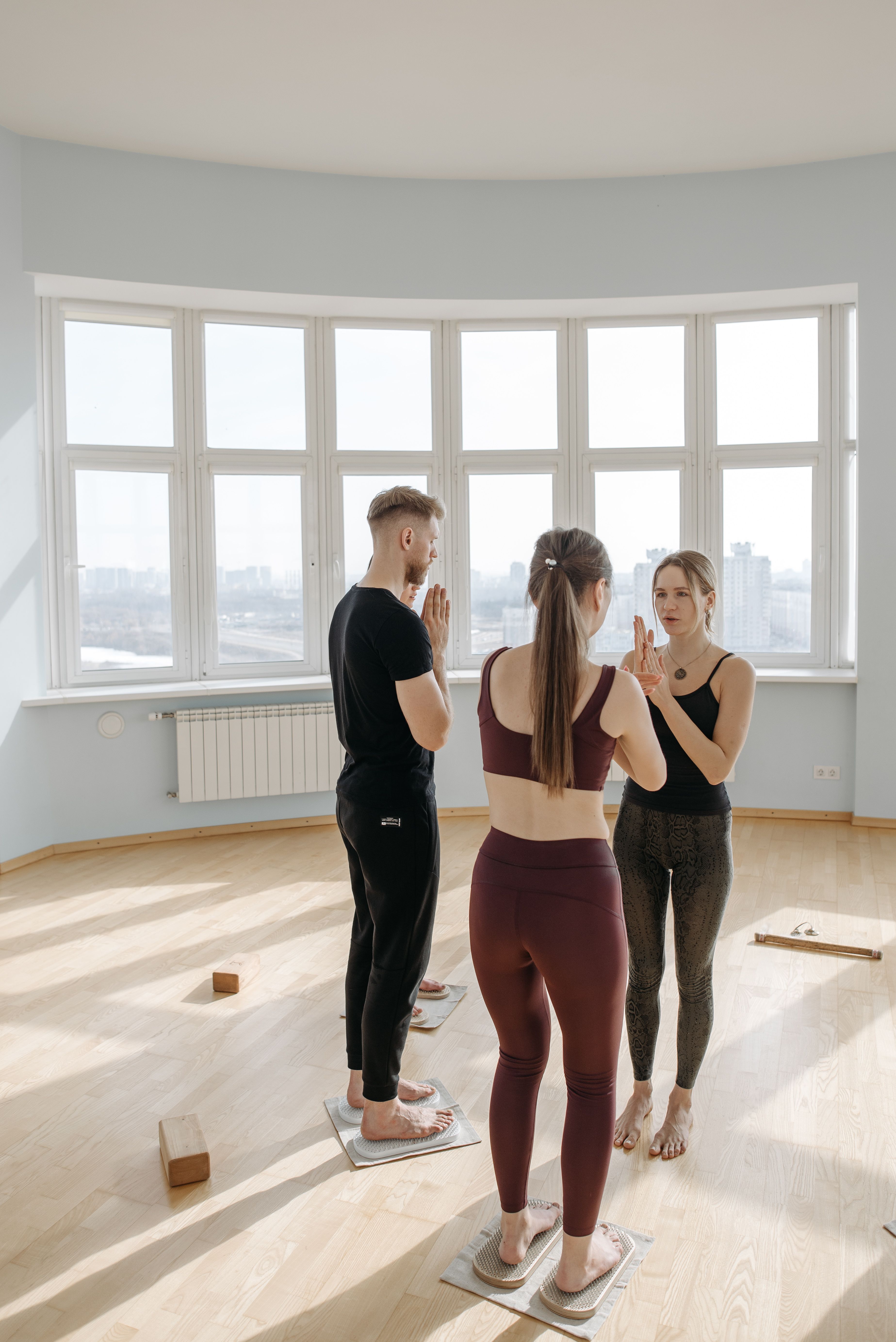 Adult Indoor Exercise Class Photos, Download The BEST Free Adult Indoor ...