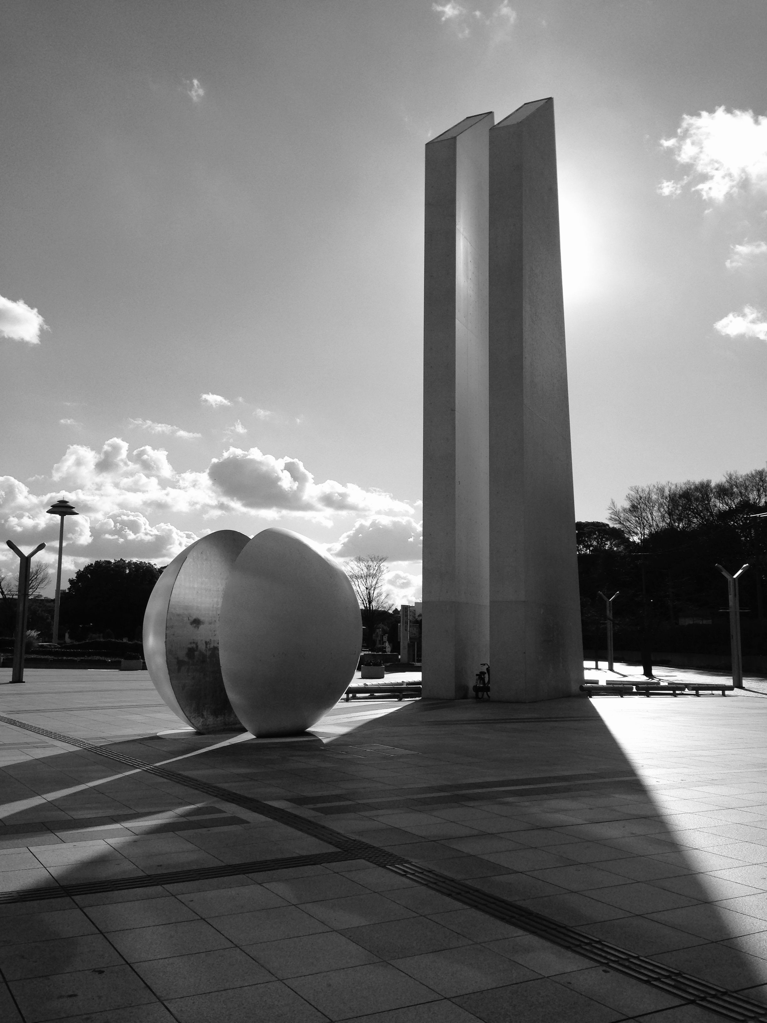 Concrete Monument on a City Square · Free Stock Photo