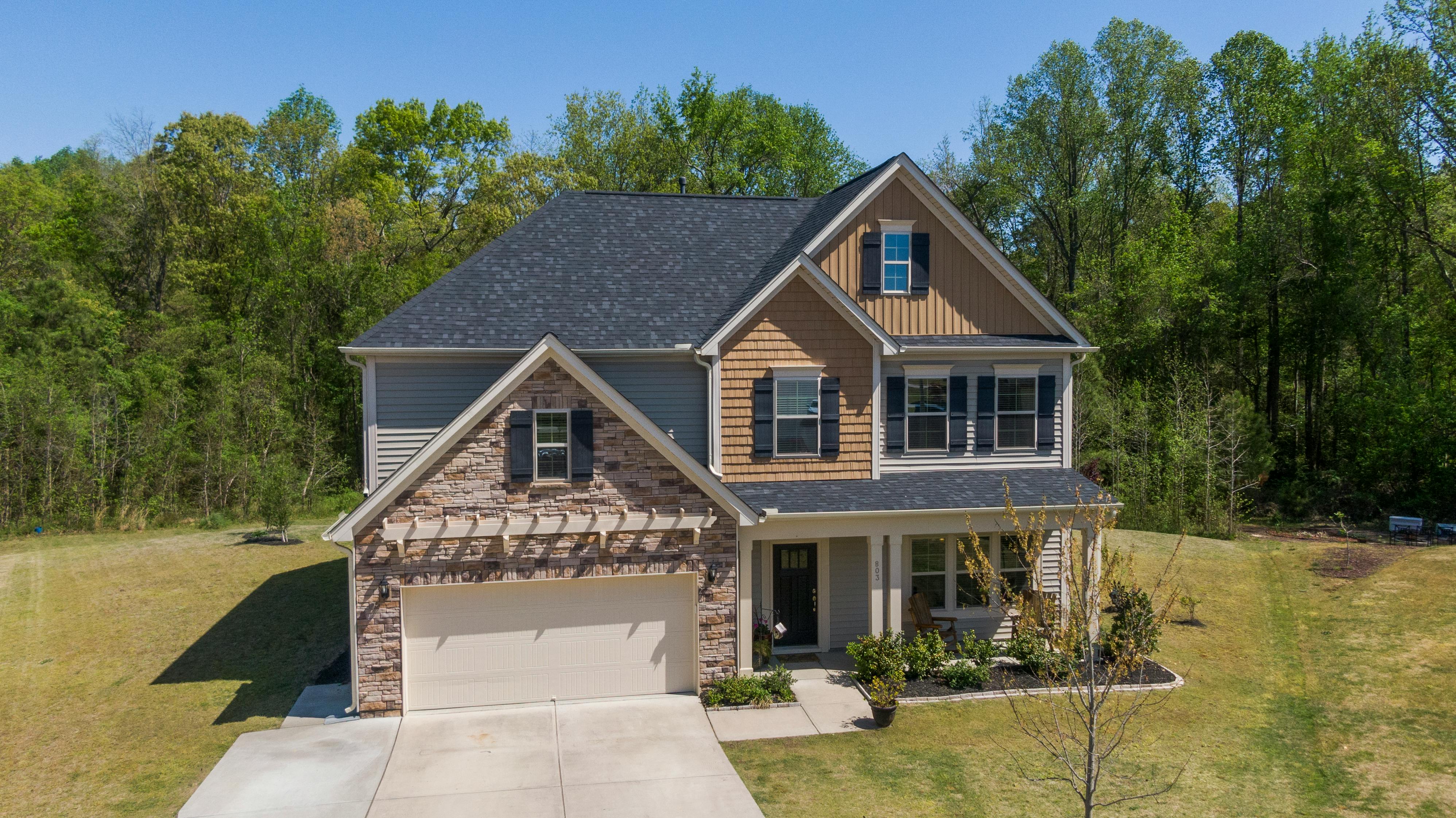 Brown House · Free Stock Photo