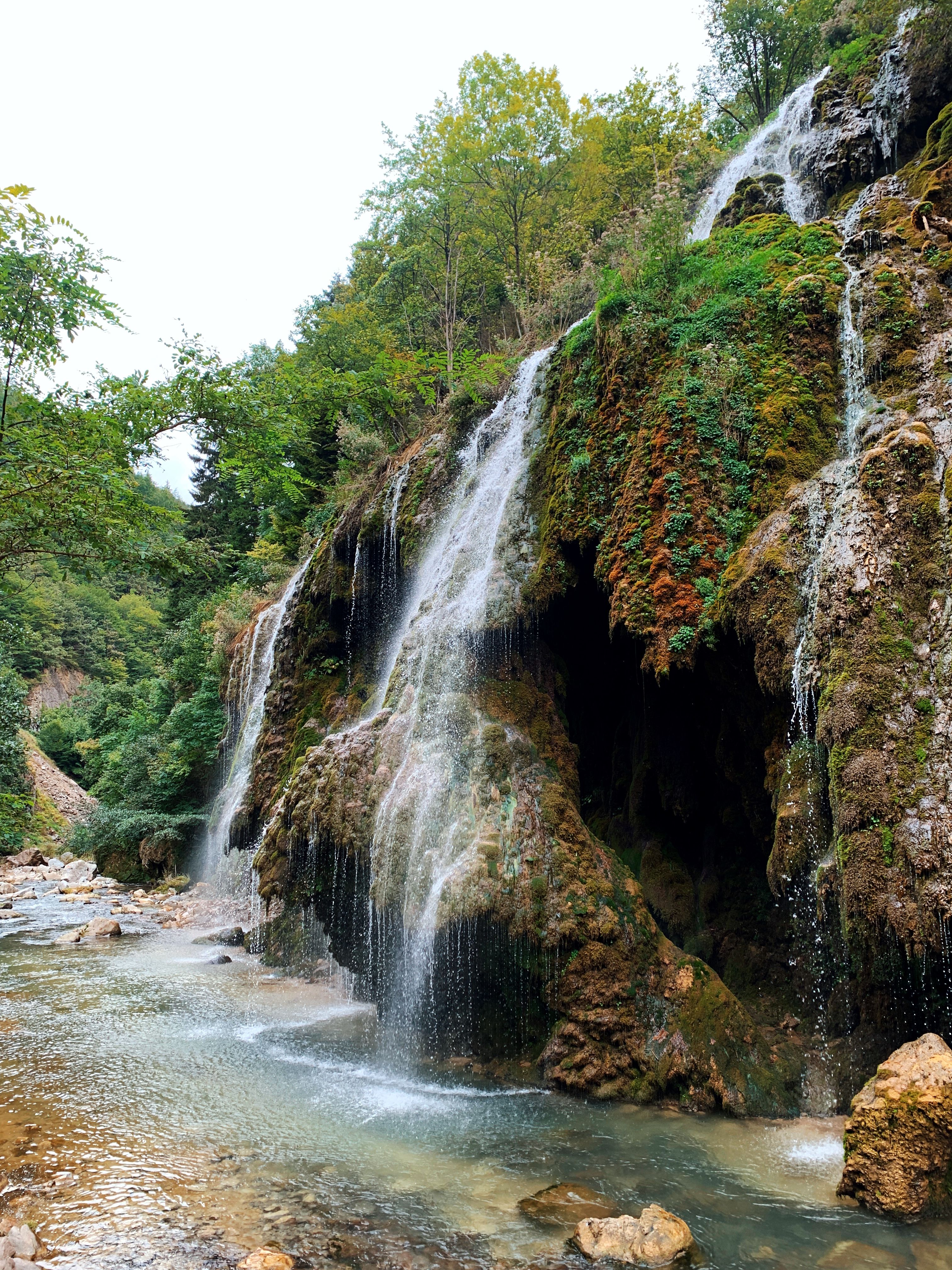 Waterfalls on the River · Free Stock Photo