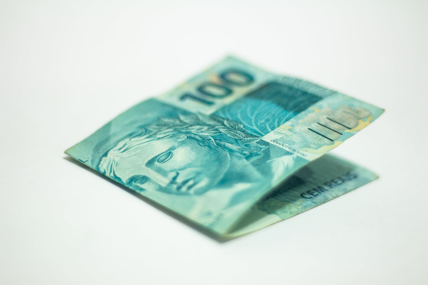 Understanding Brazilian Reais: Currency and Economy Insights