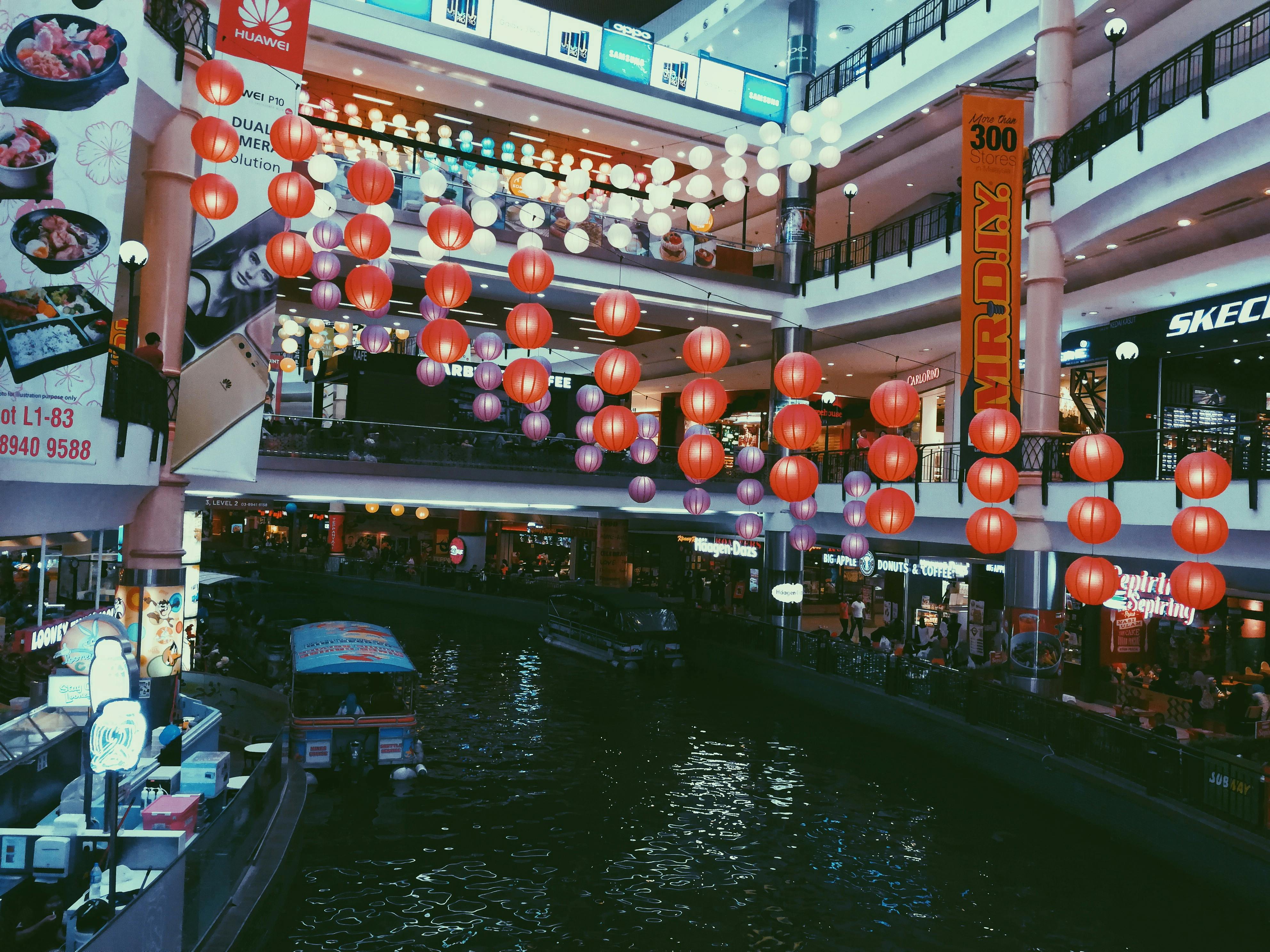Floating Mall Photos, Download The BEST Free Floating Mall Stock Photos ...