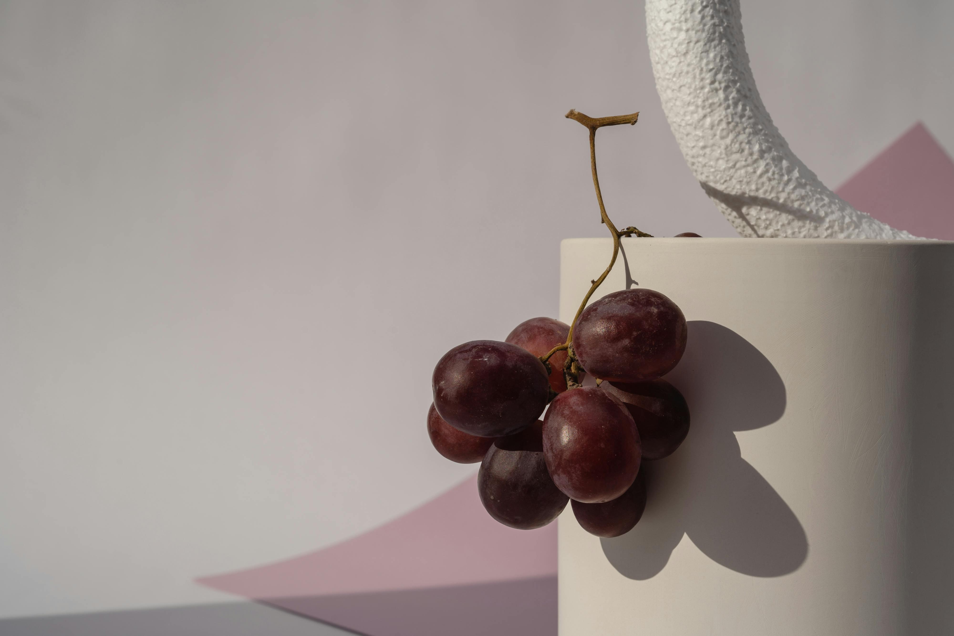 Close-Up Photograph of Grapes · Free Stock Photo