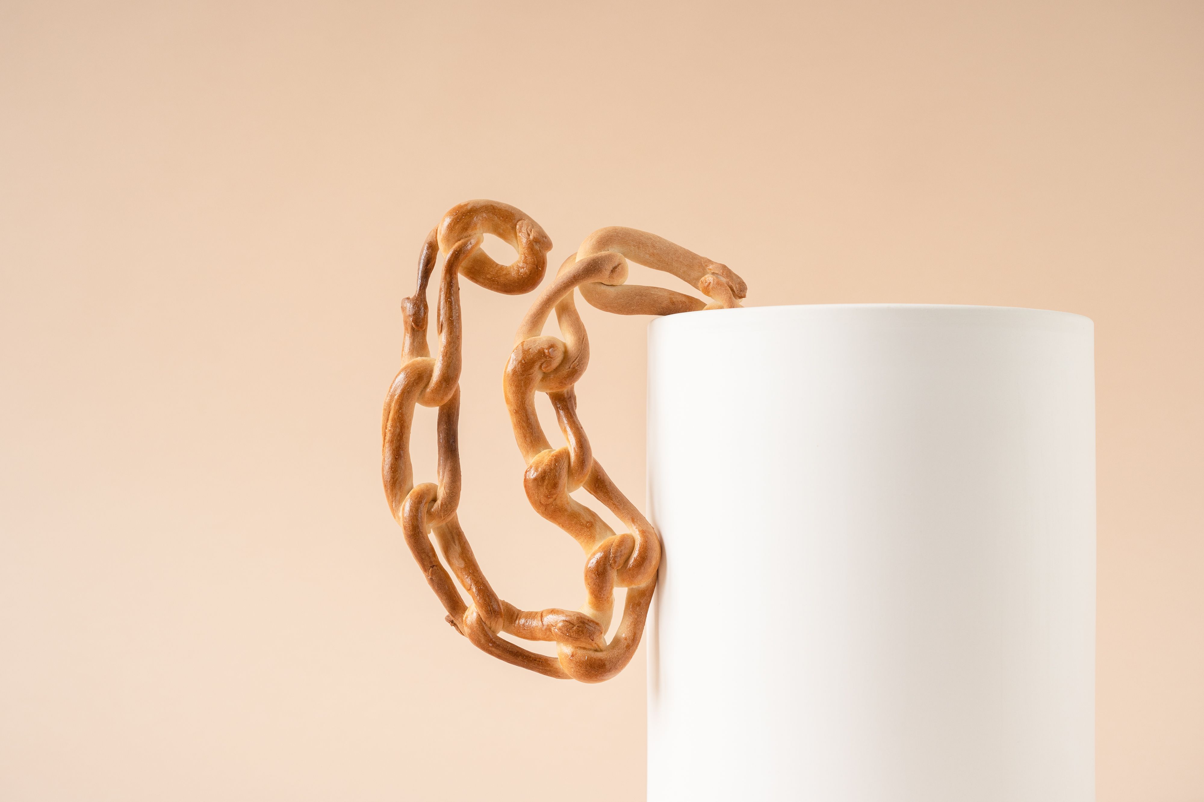 Bagels Chain - Bread Composition · Free Stock Photo