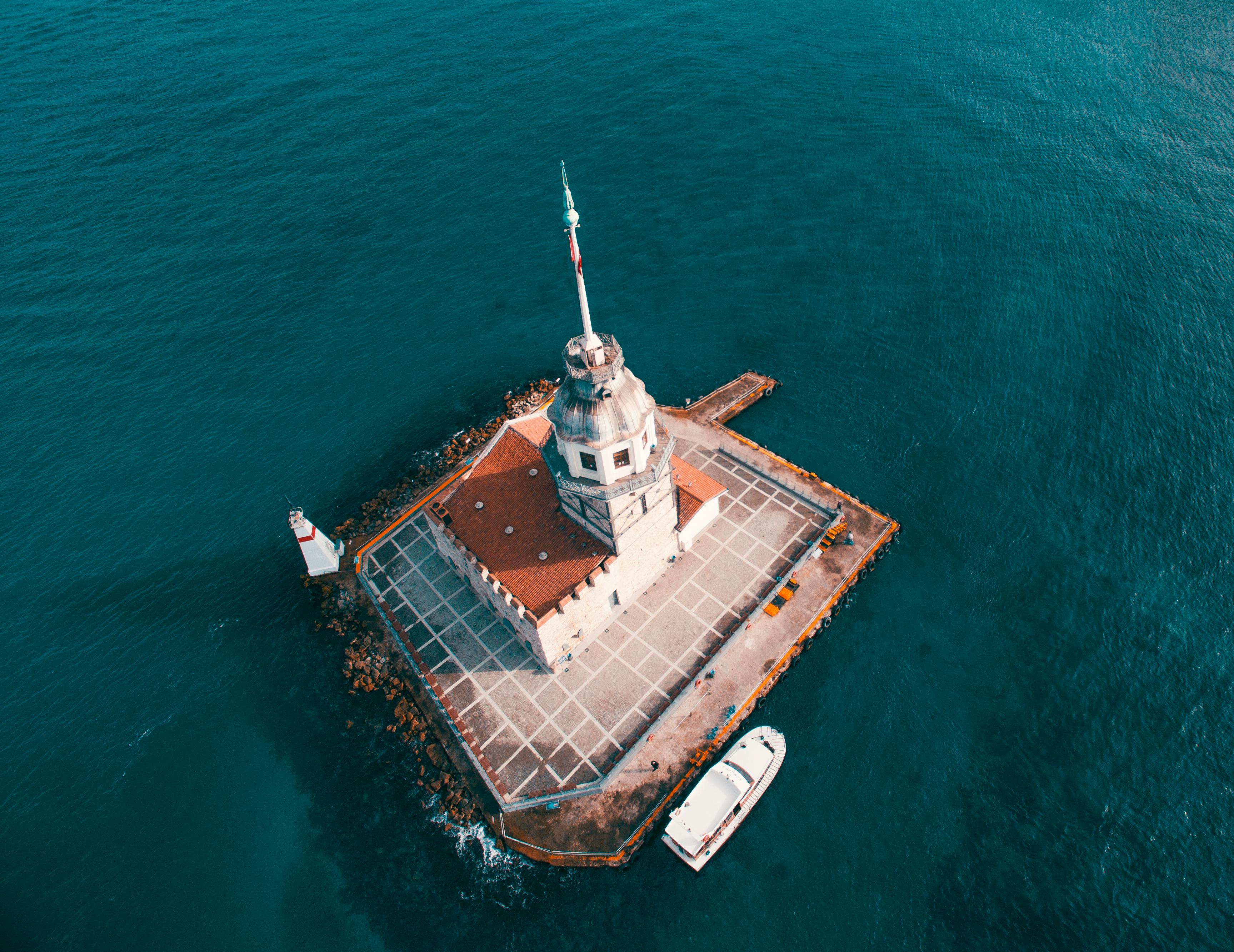 A Concrete Structure in the Sea · Free Stock Photo