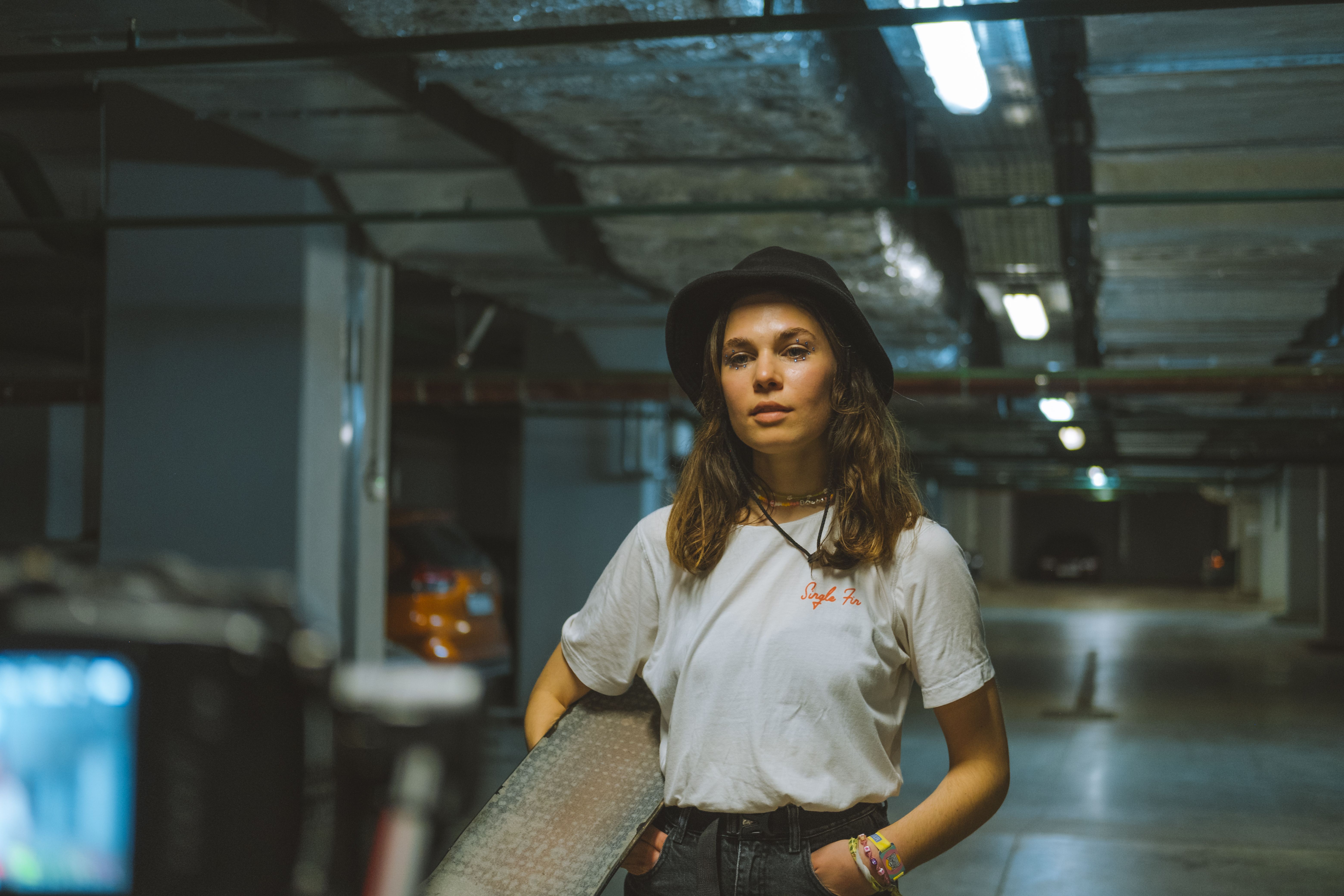 Indie Woman Photos, Download The BEST Free Indie Woman Stock Photos ...