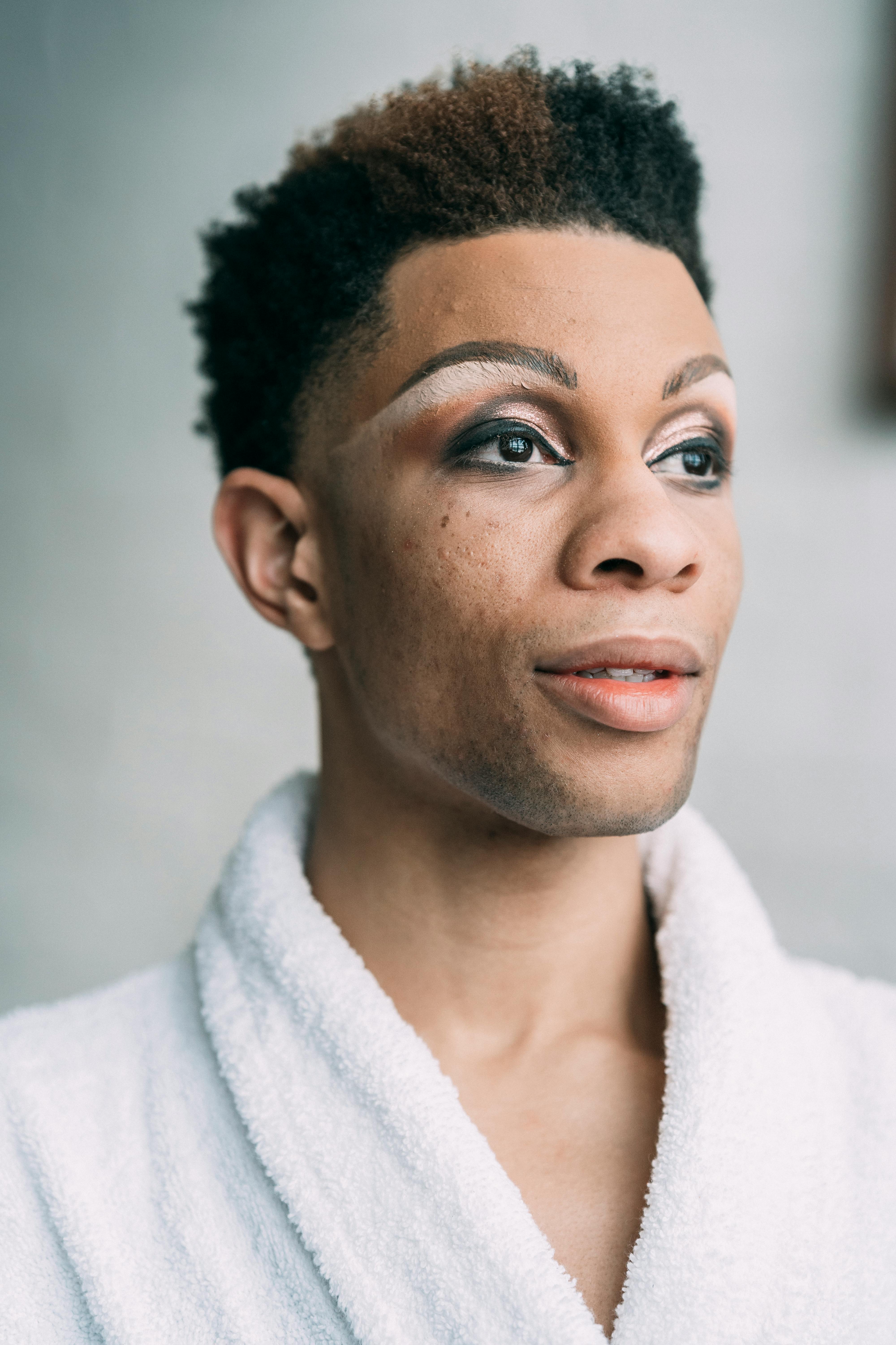 Male Model Natural Makeup | Saubhaya Makeup