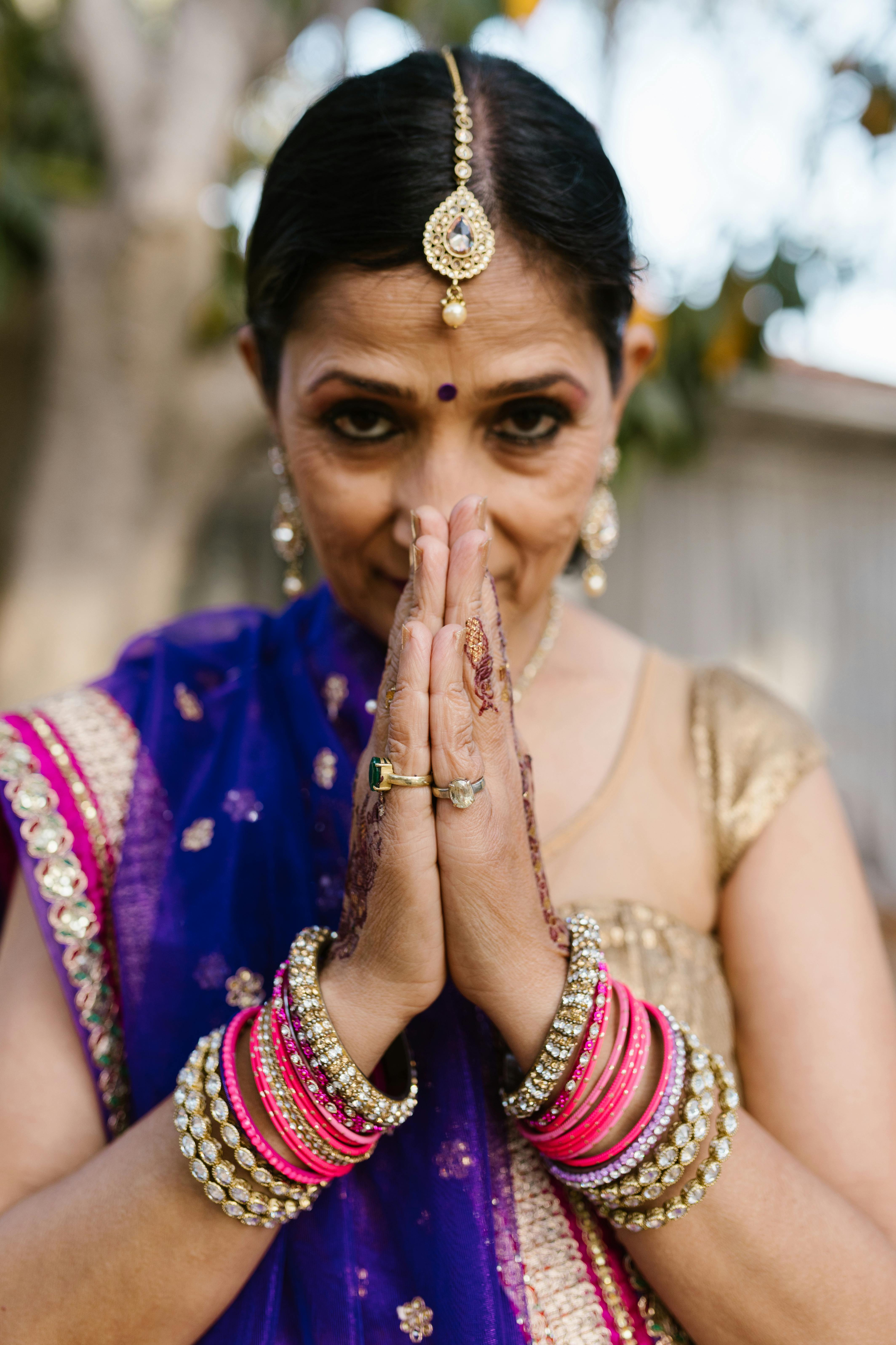 Bangles Photos, Download The BEST Free Bangles Stock Photos & HD Images