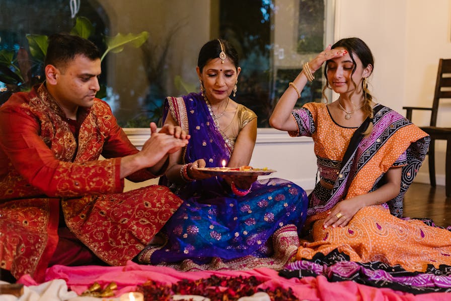 Effortlessly Navigate Going Through Airport Customs