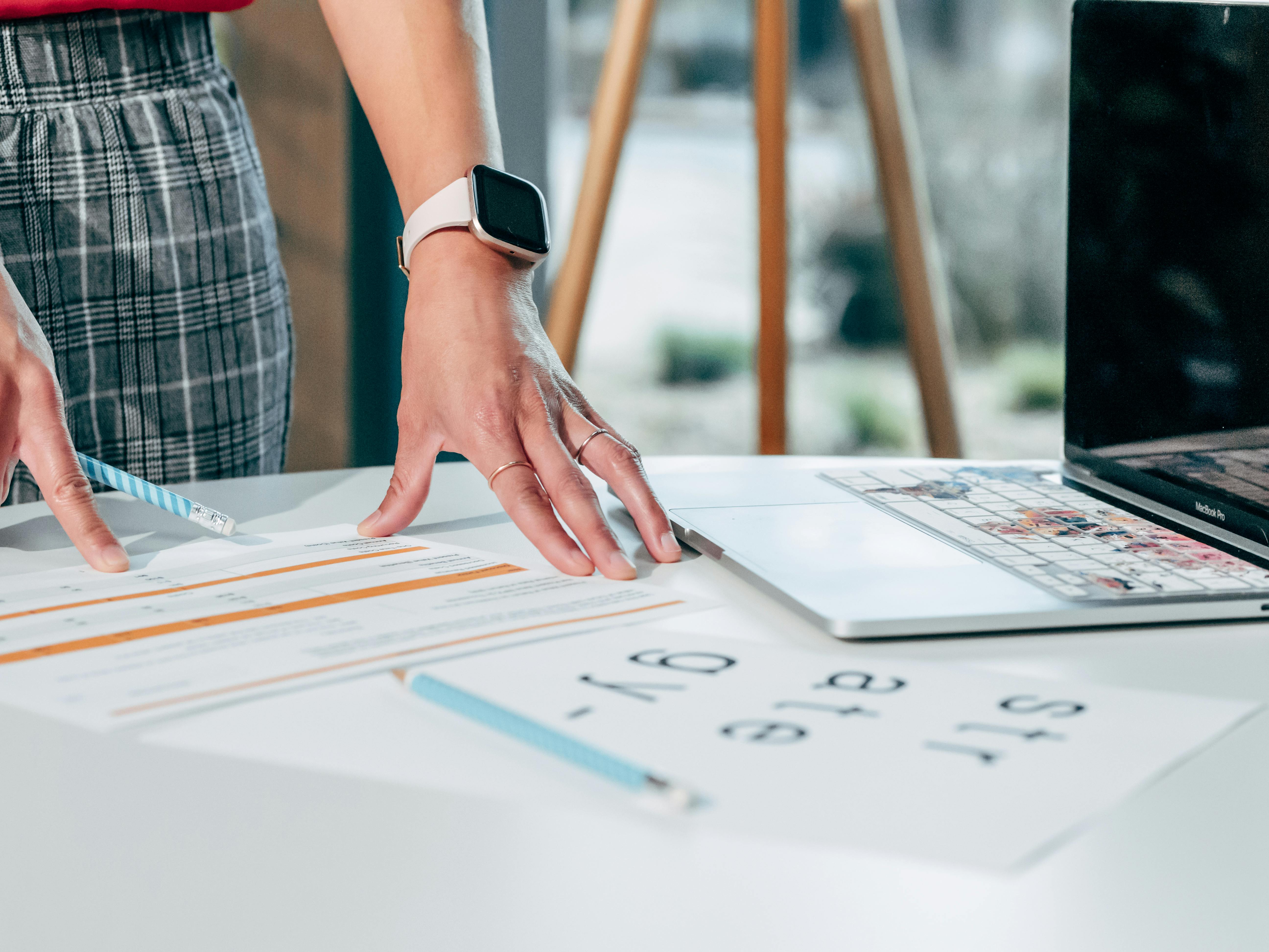 Woman At Work Photos, Download The BEST Free Woman At Work Stock Photos ...