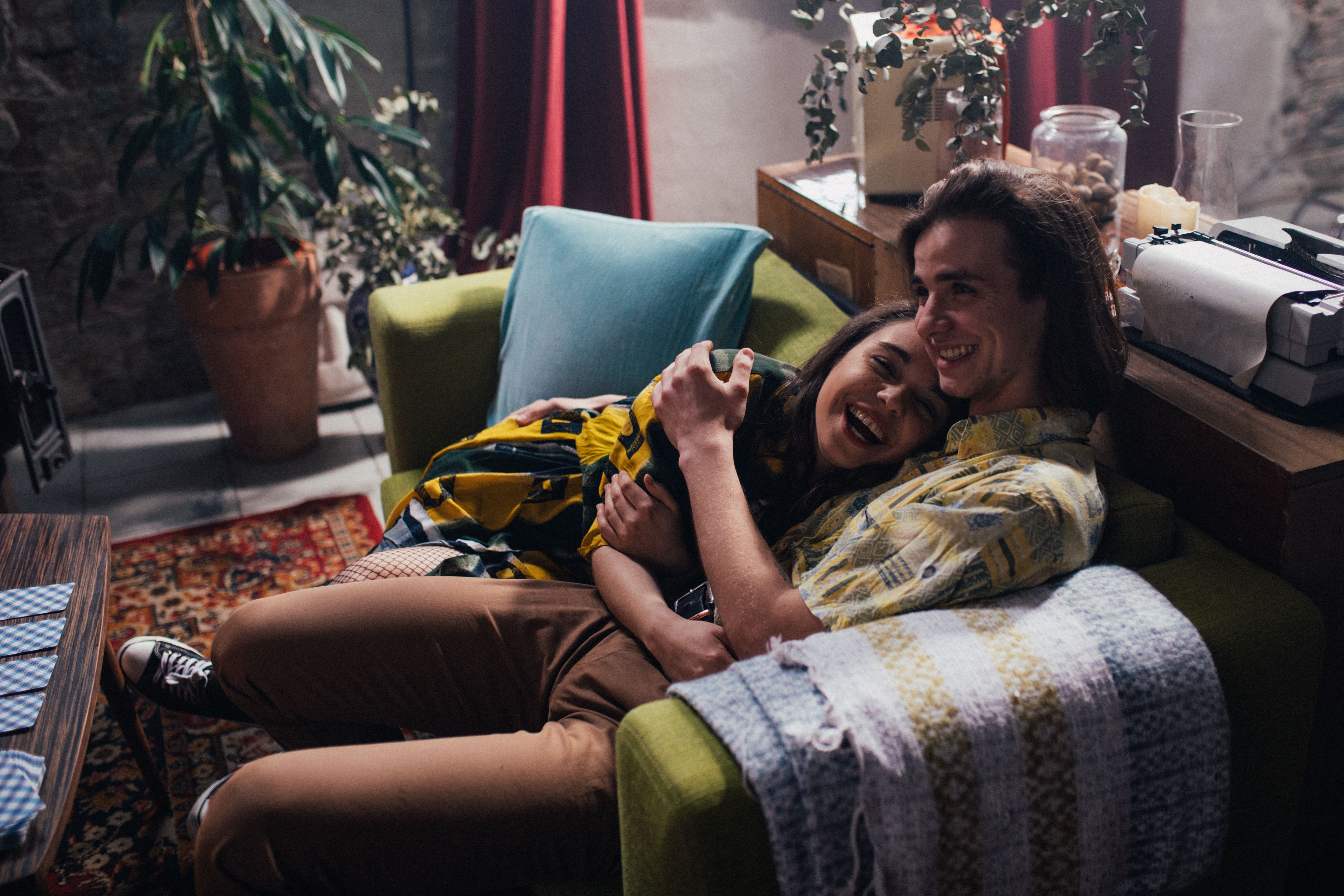 Comfy Cuddles Photos, Download The BEST Free Comfy Cuddles Stock Photos ...