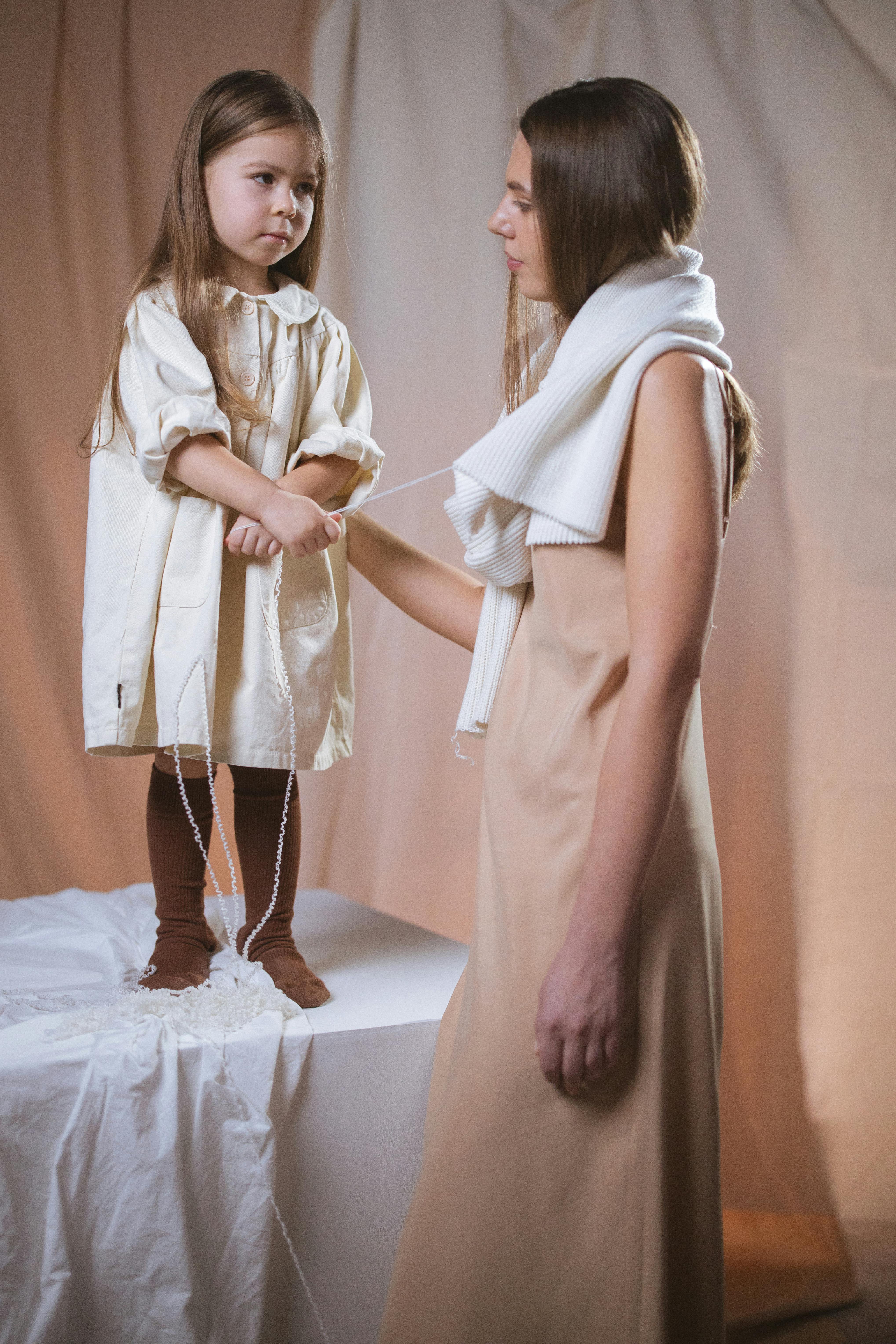 Peson Holding A Tangle Mess Of Strings Photos, Download The BEST Free ...