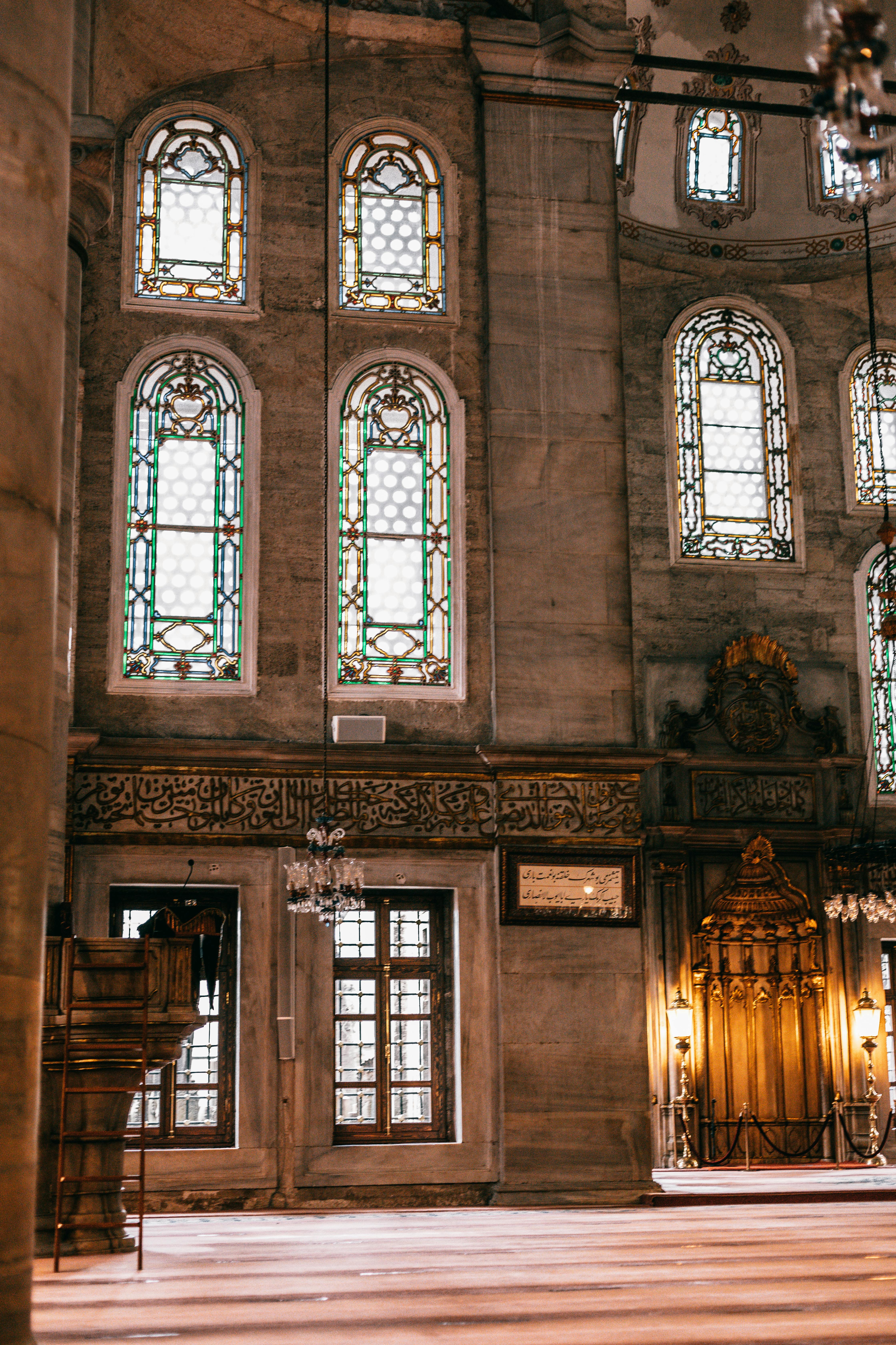 Arched Windows of a Grand Mosque · Free Stock Photo