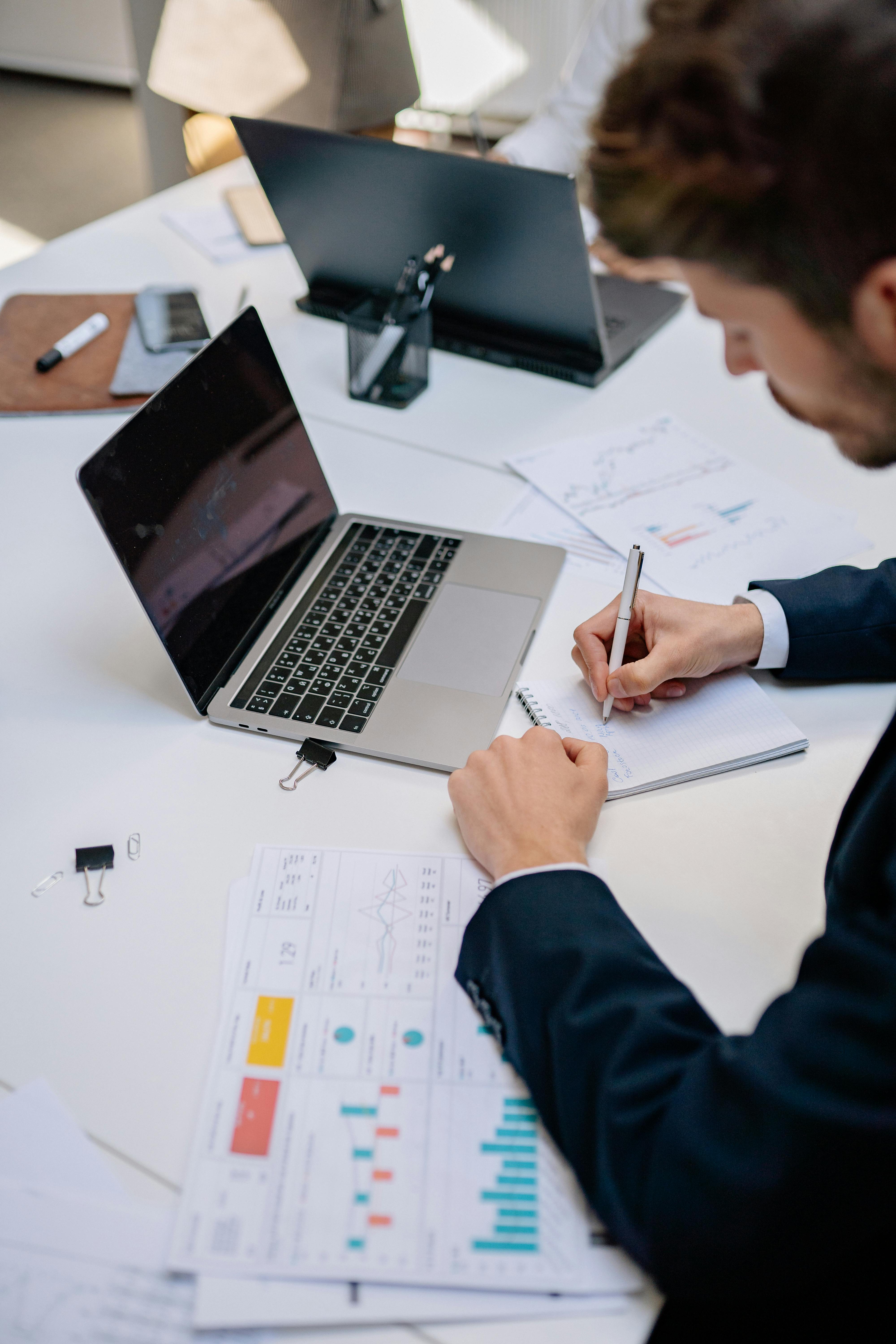 22,623+ Best Free Workplace wellbeing Stock Photos & Images · 100% ...