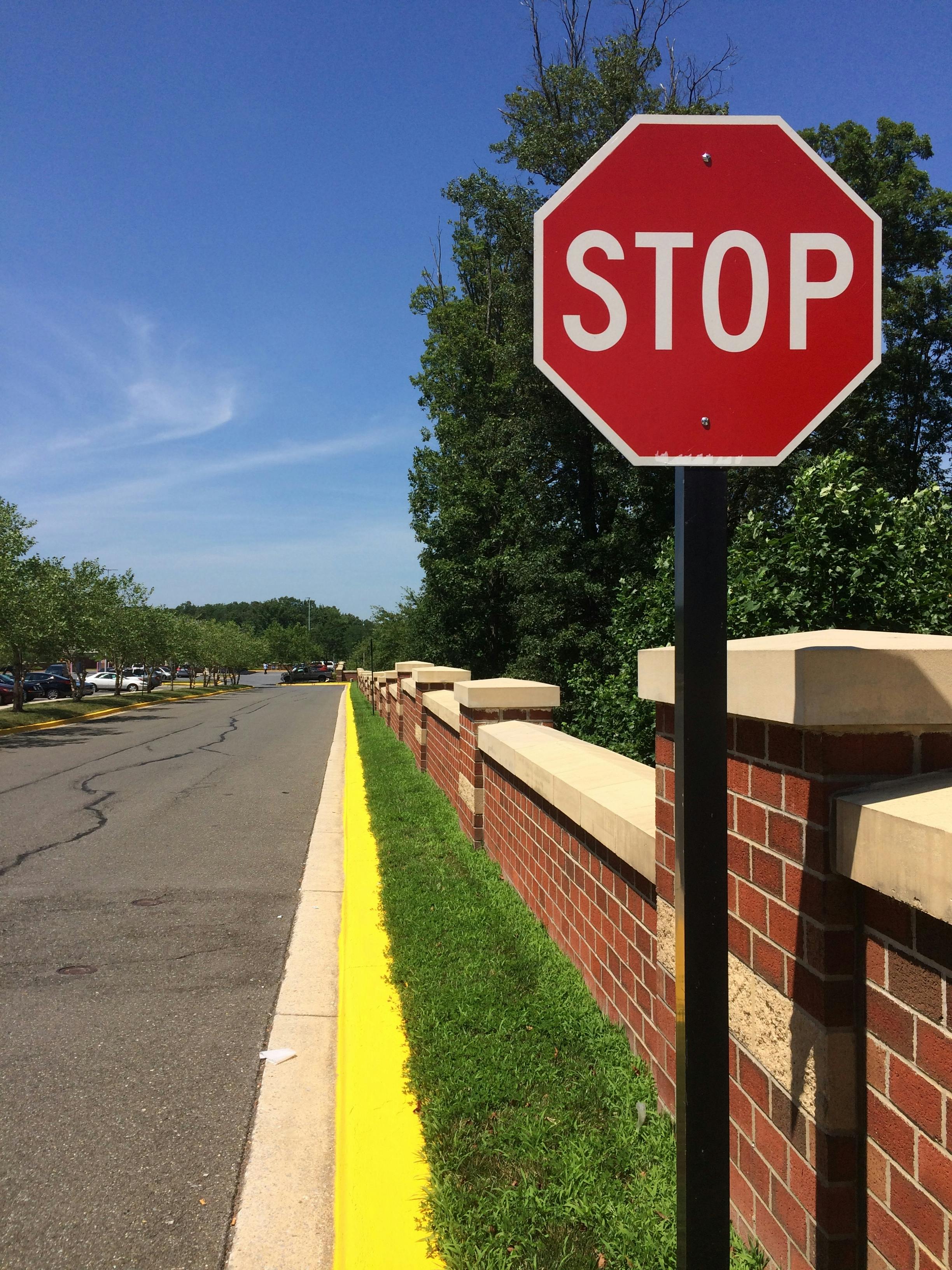 Clear Sky over Road Sign · Free Stock Photo