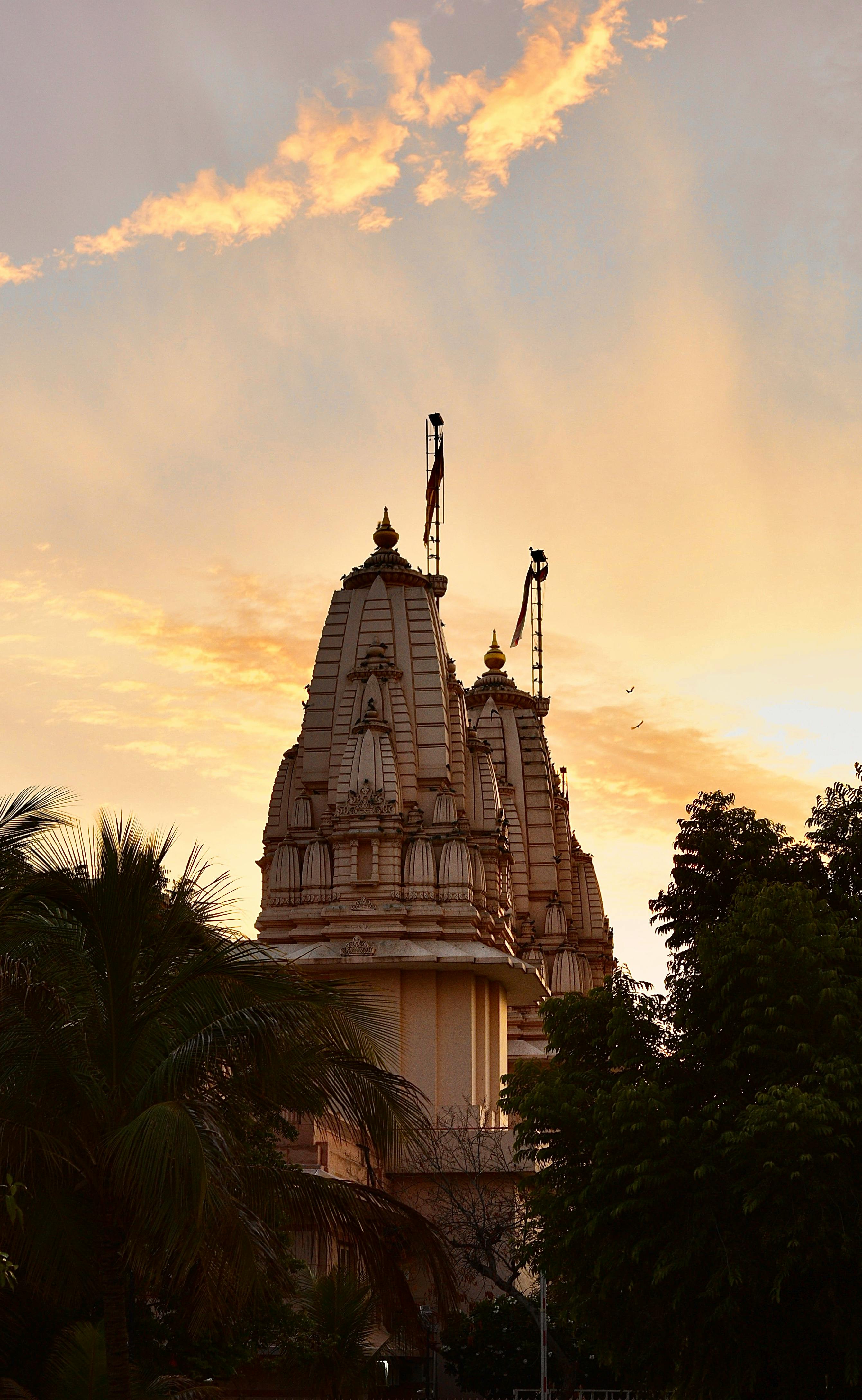 Colorful God Sculpture in Temple · Free Stock Photo