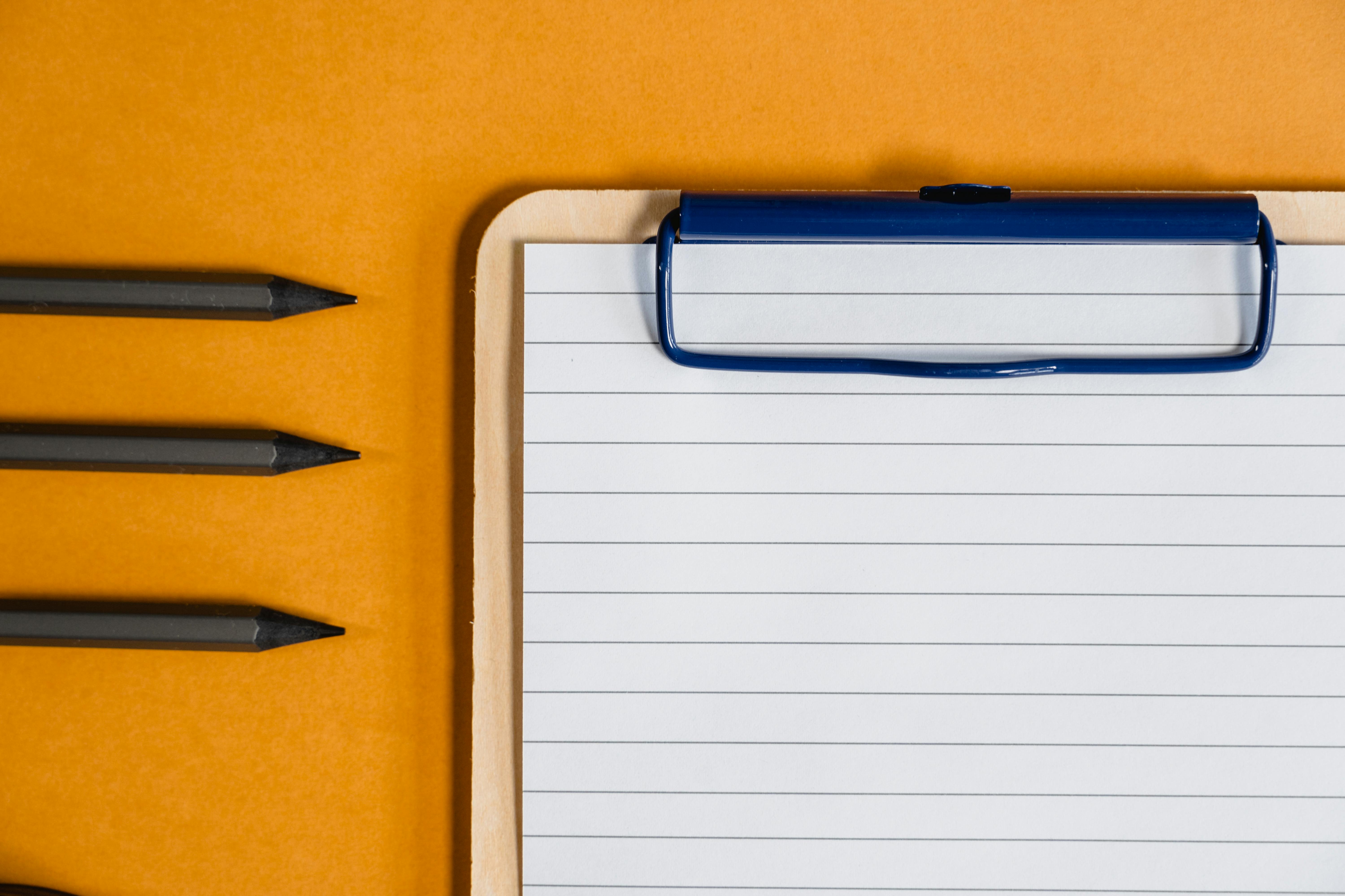 White Paper on a Clipboard · Free Stock Photo