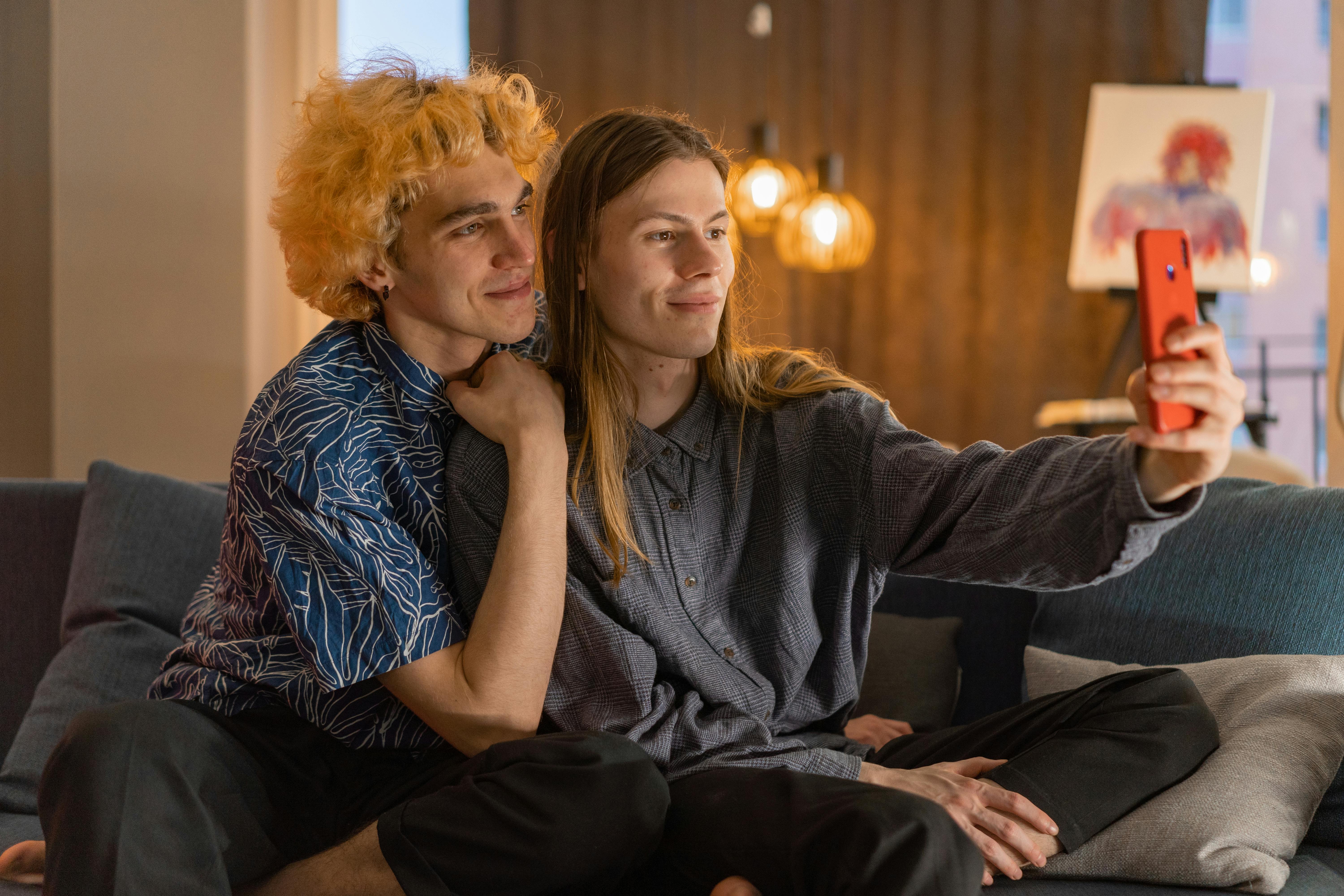 Skeleton Taking A Selfie Photos, Download The BEST Free Skeleton Taking ...