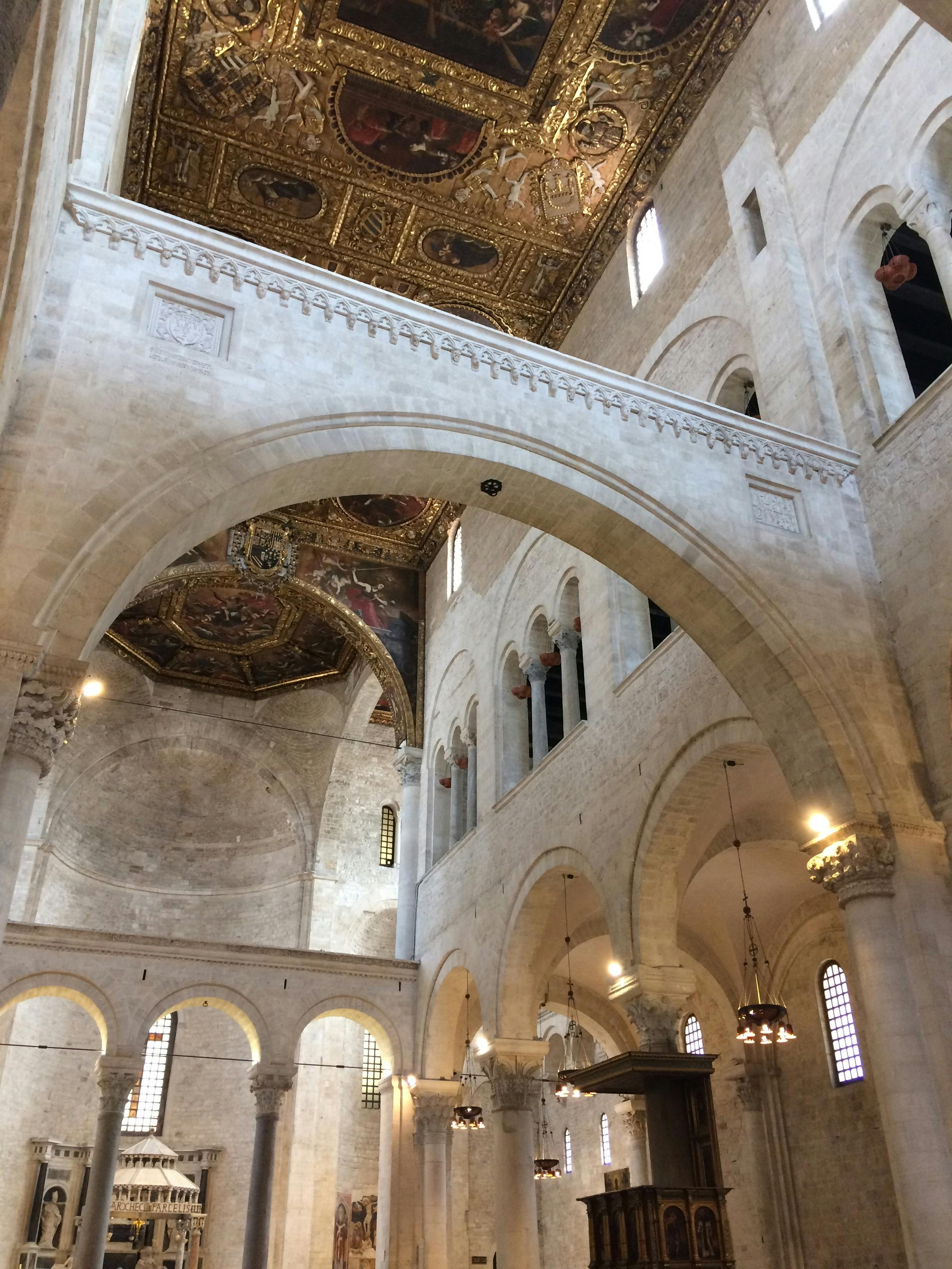 Open Door to Church · Free Stock Photo