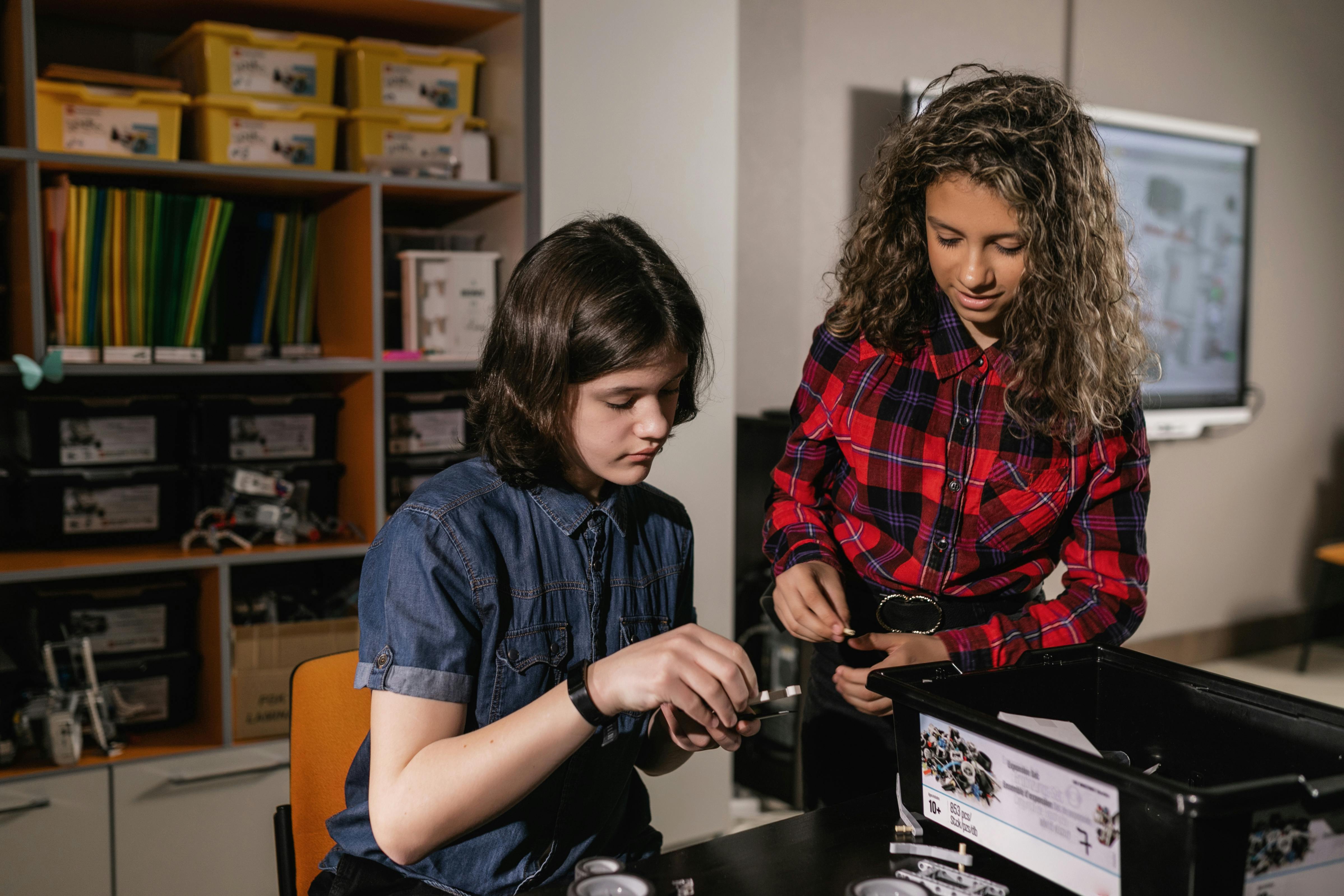 Robot Learning Photos, Download The BEST Free Robot Learning Stock ...