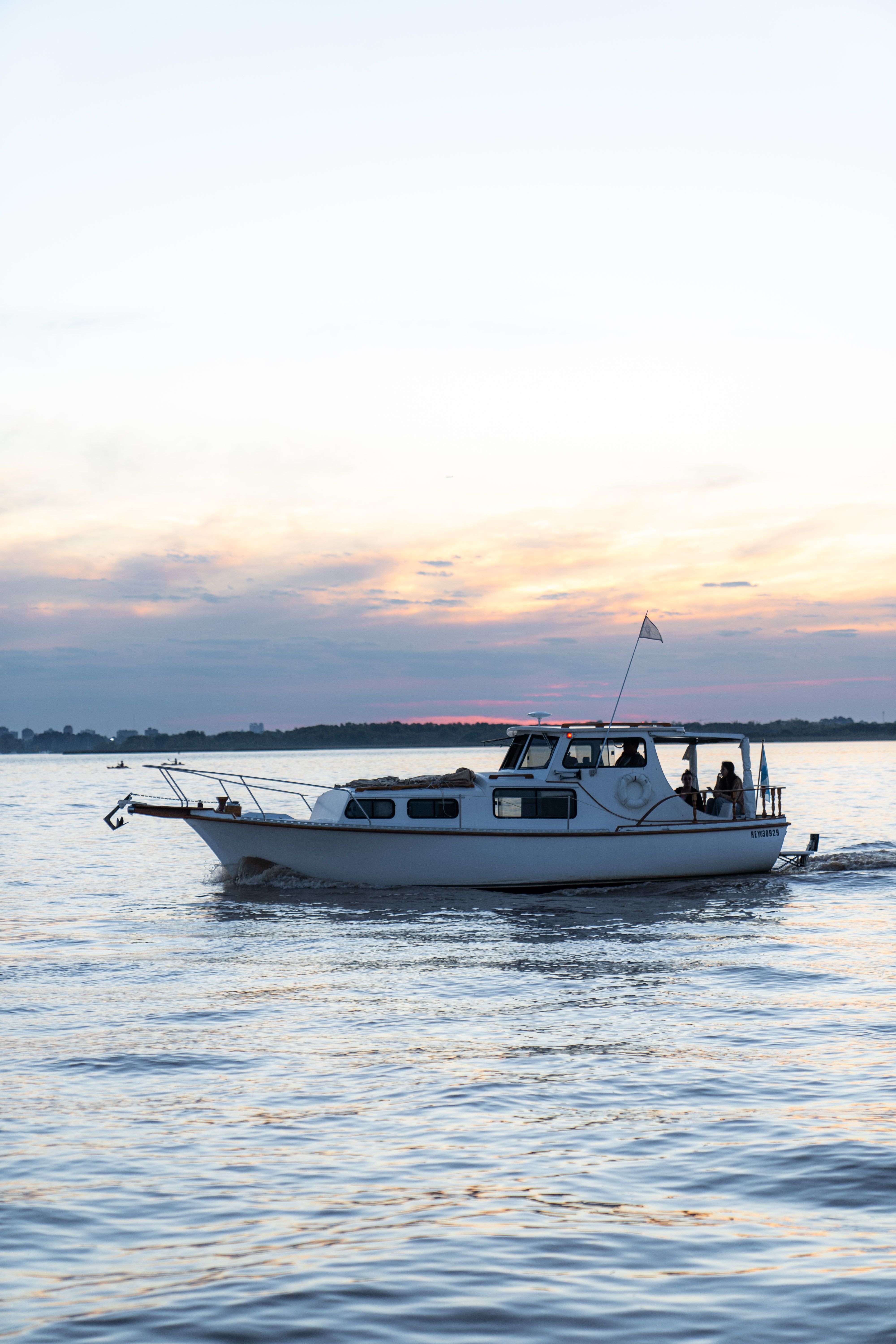 White Boat on the Sea · Free Stock Photo
