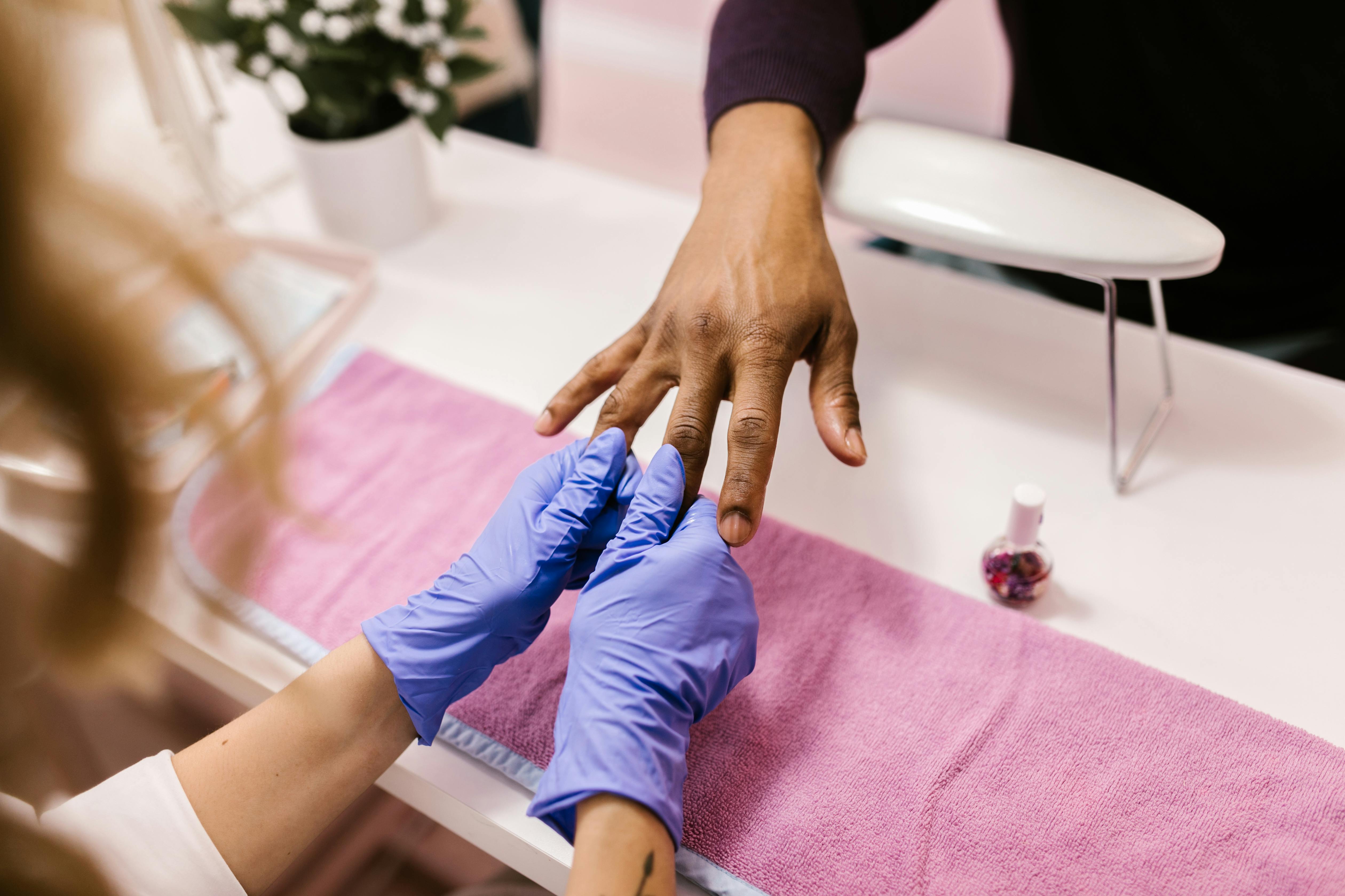 Manicure Massage Photos, Download The BEST Free Manicure Massage Stock ...