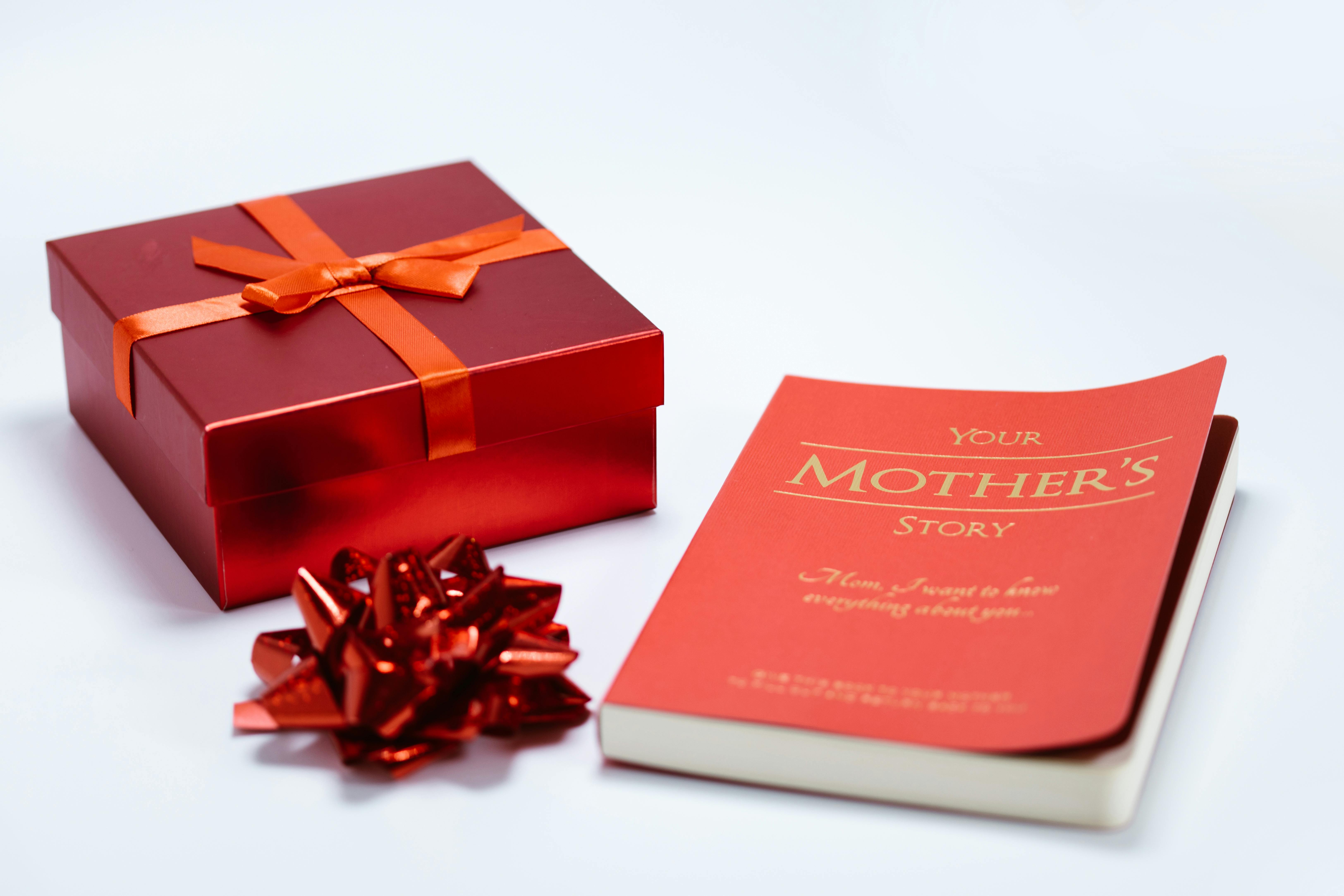 Gray Box With Silver Ribbon · Free Stock Photo