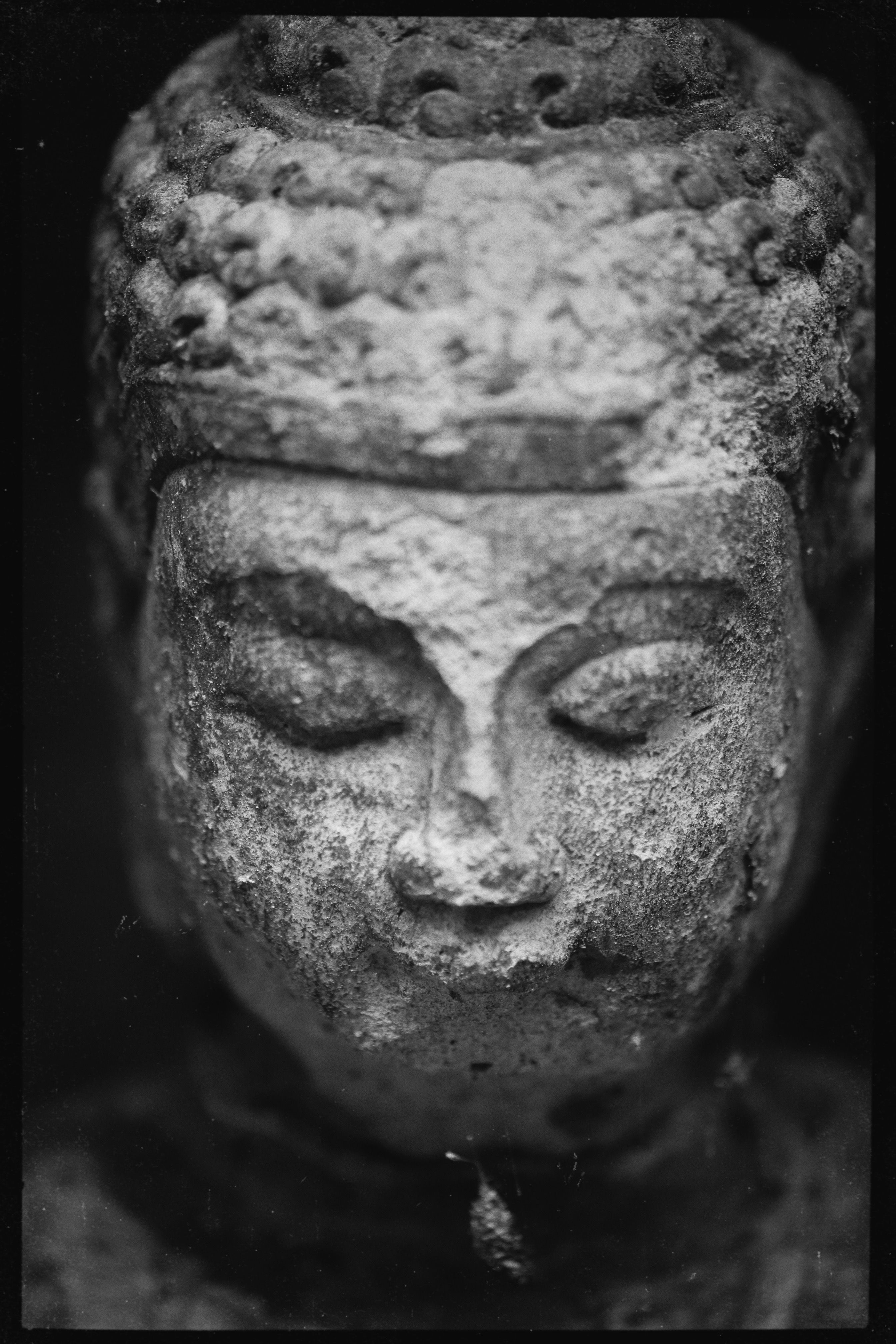 Ancient sculpture of Buddha head · Free Stock Photo
