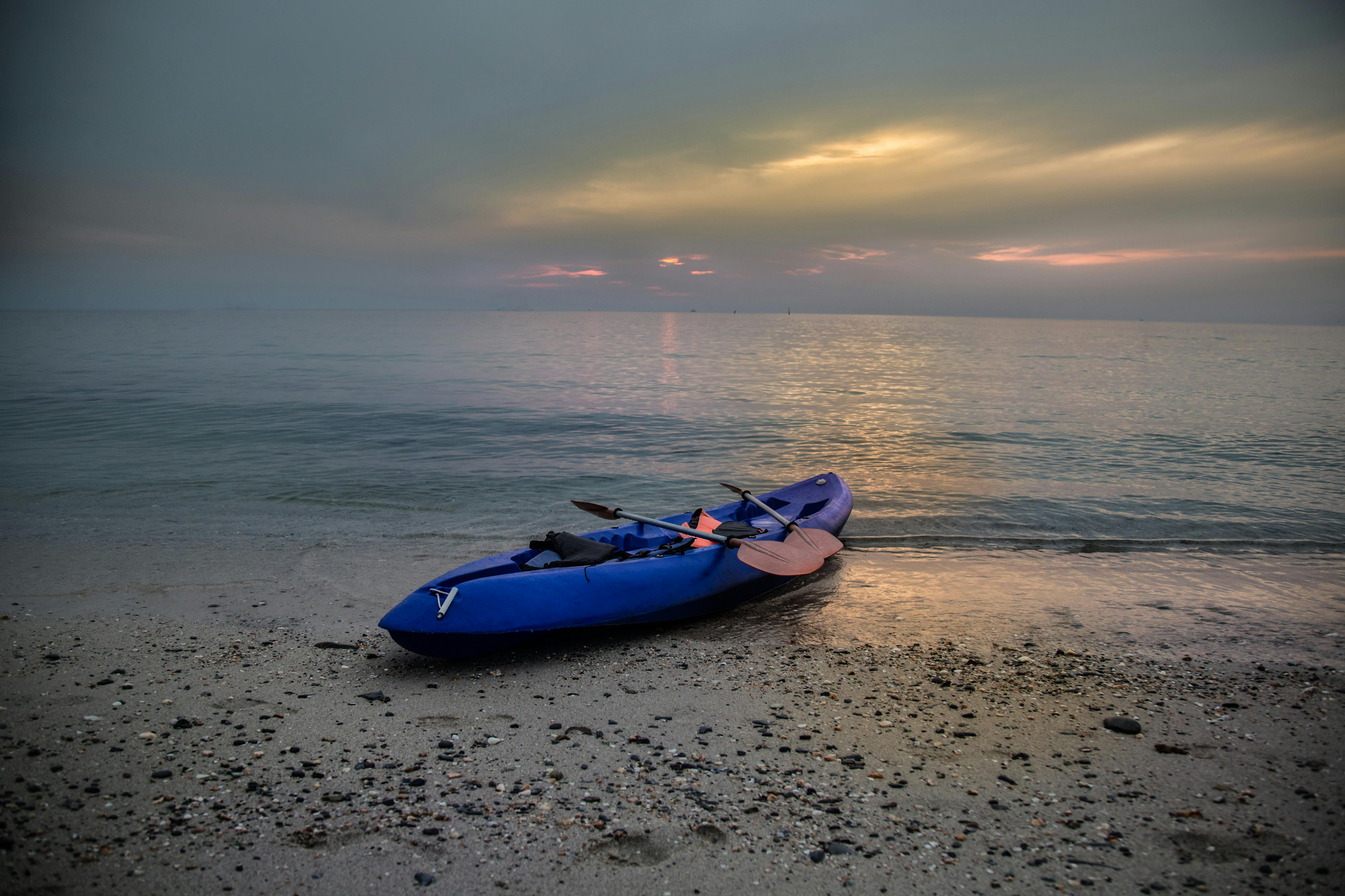 Blue Kayak on the Shore · Free Stock Photo