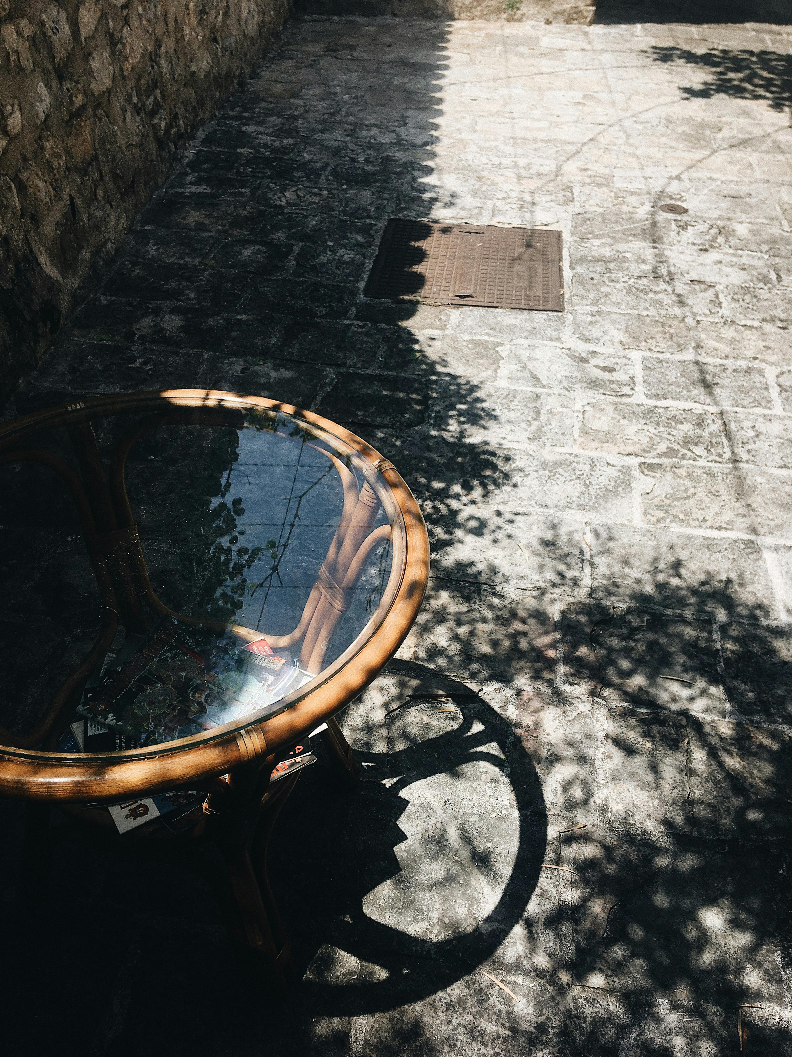 Interior of rustic cafe decorated with plants · Free Stock Photo