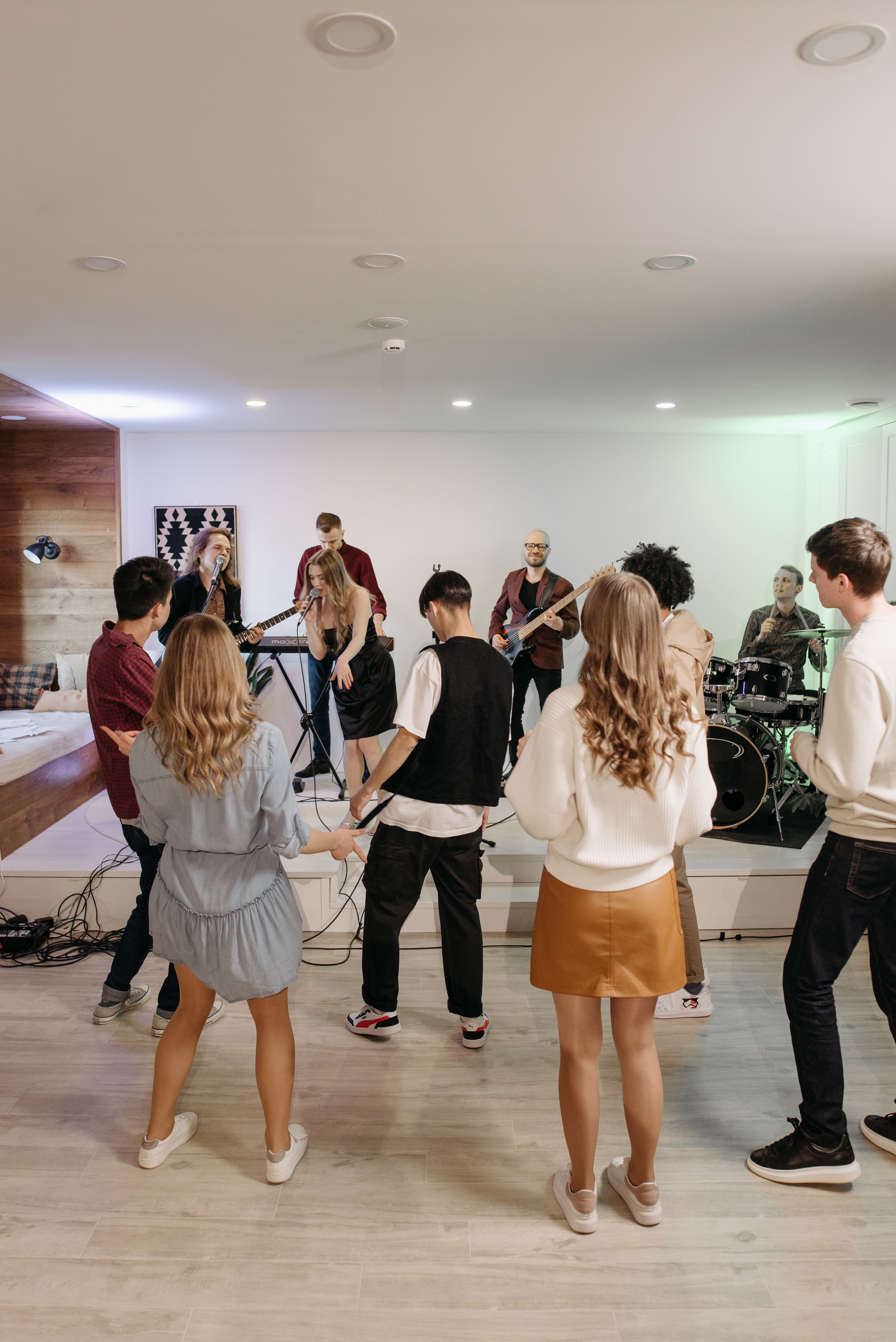 People Dancing to the Music · Free Stock Photo