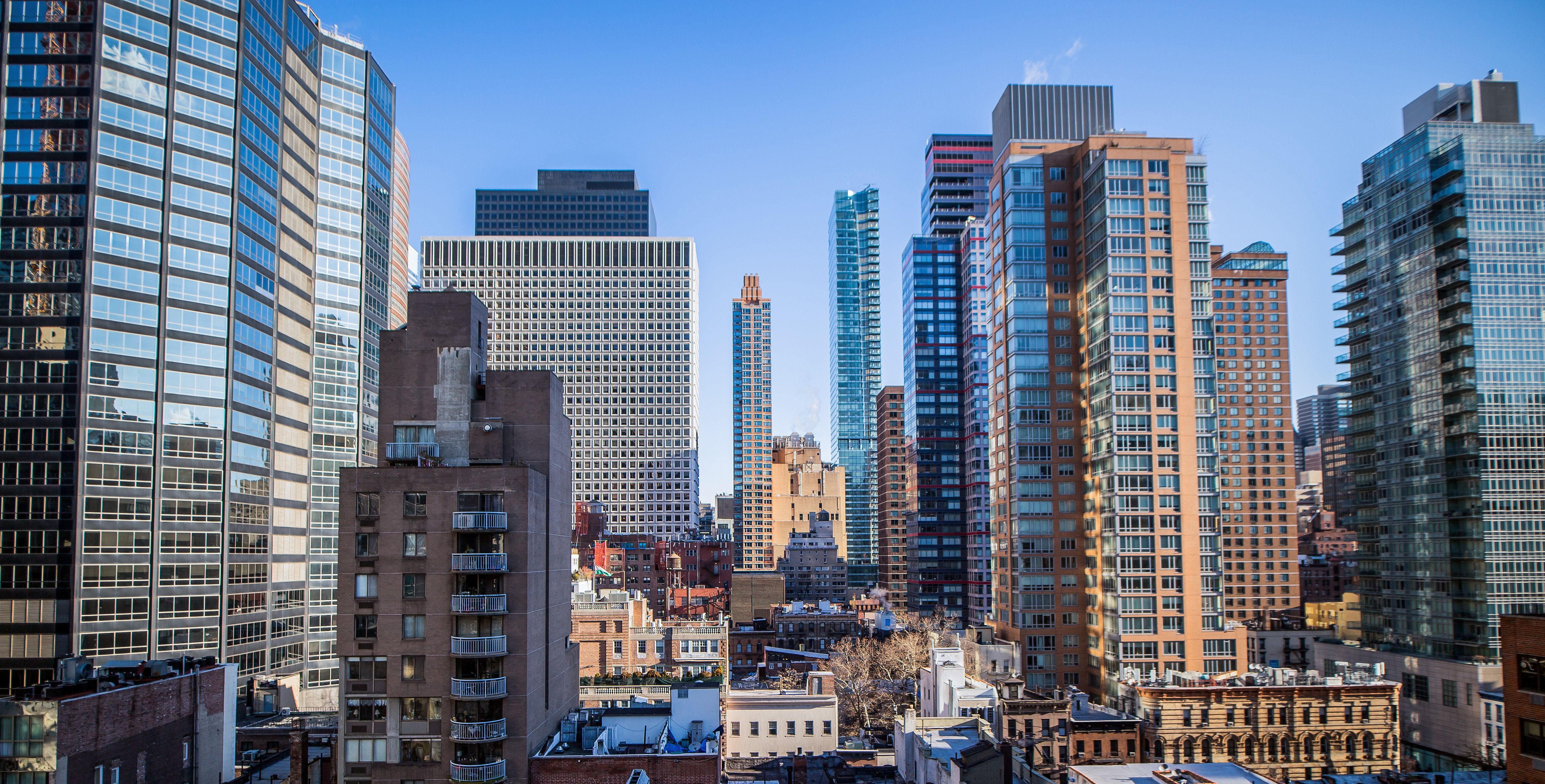 Cityscape of modern megapolis with skyscrapers · Free Stock Photo