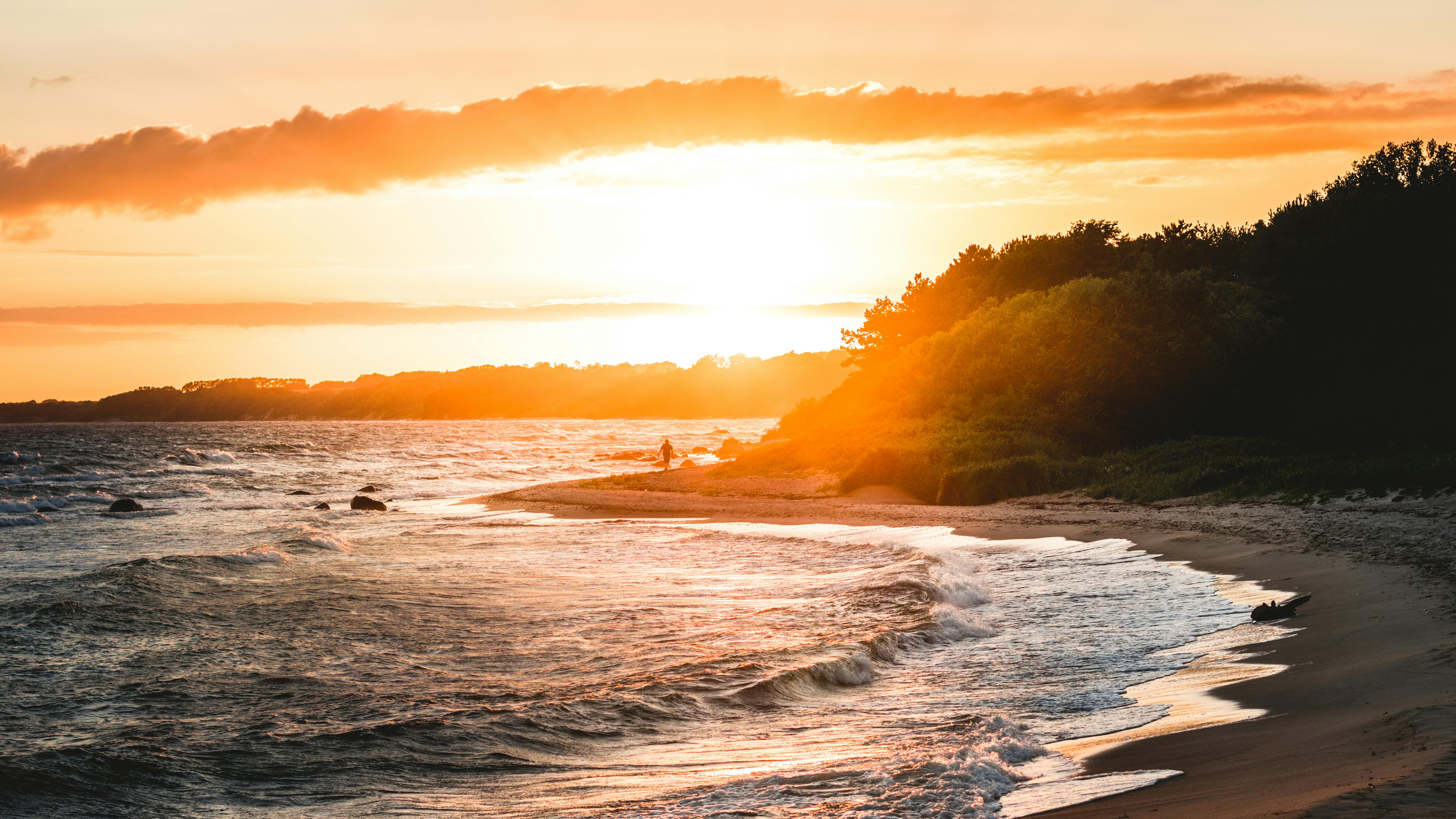 Gray Sand Beach during Sunset · Free Stock Photo