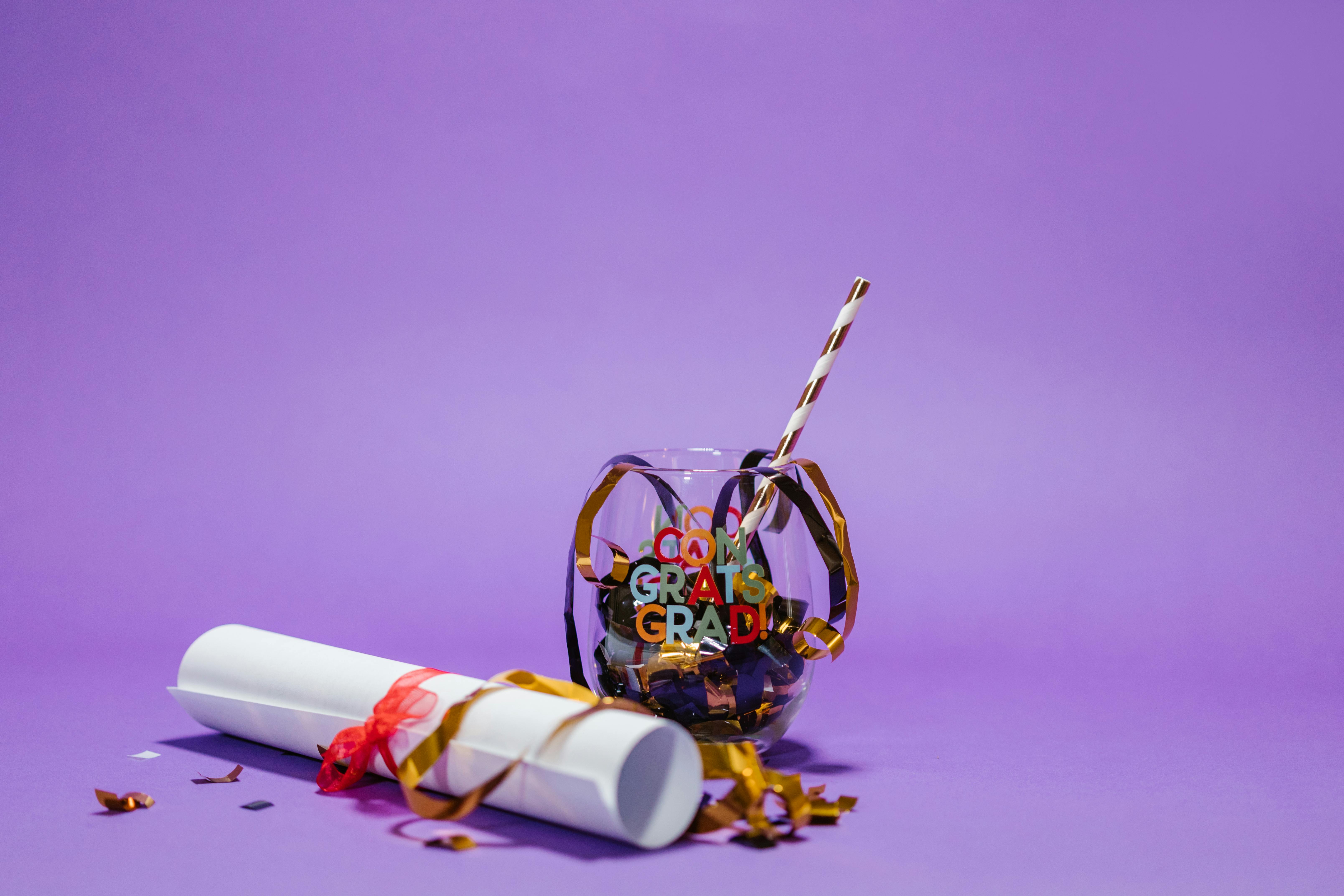 10,000+ Best Graduation Hat Photos · 100% Free Download · Pexels Stock ...