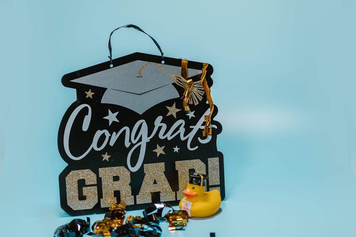 High School Graduation Photos, Download The BEST Free High School ...