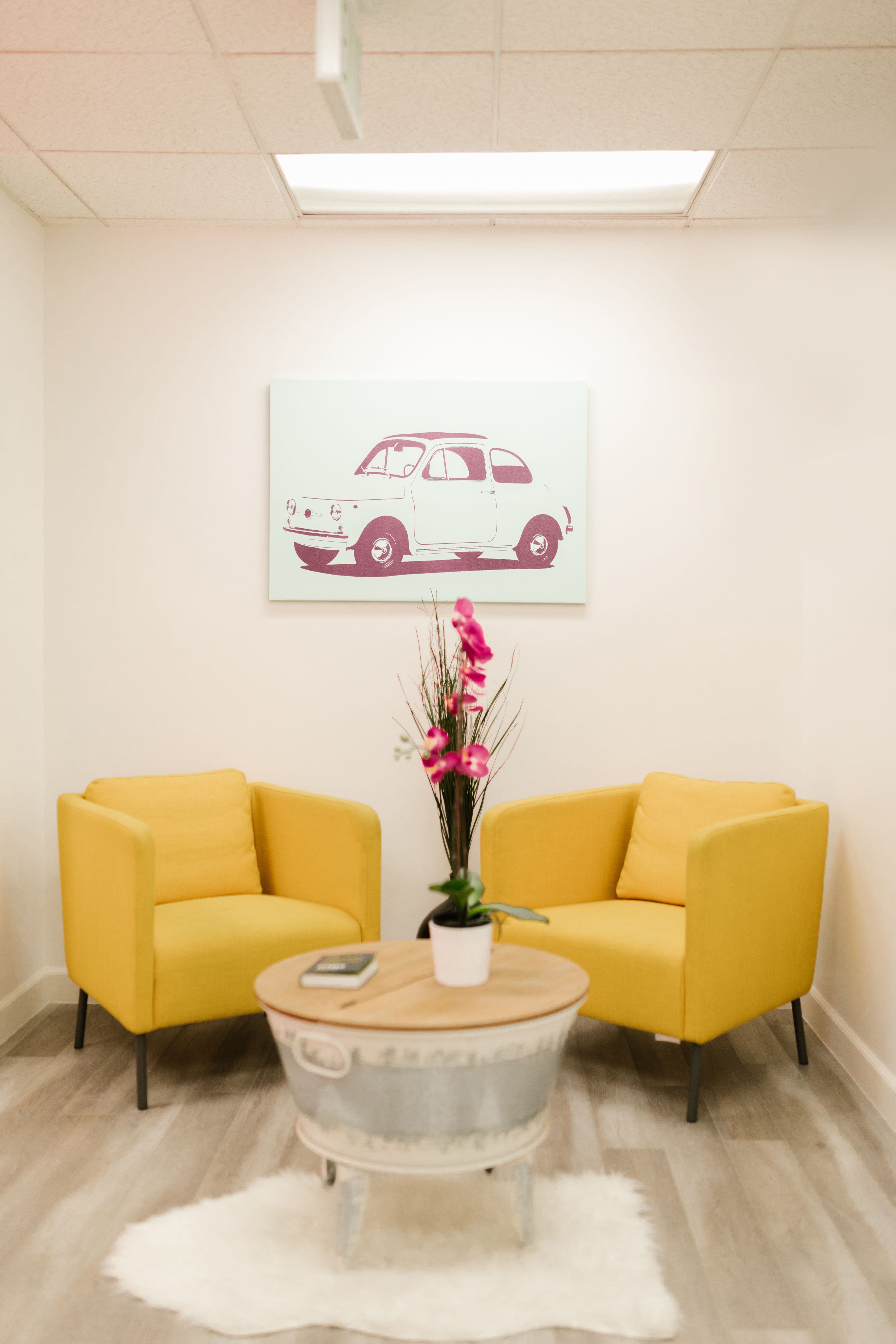 Yellow Sofas in the Office · Free Stock Photo