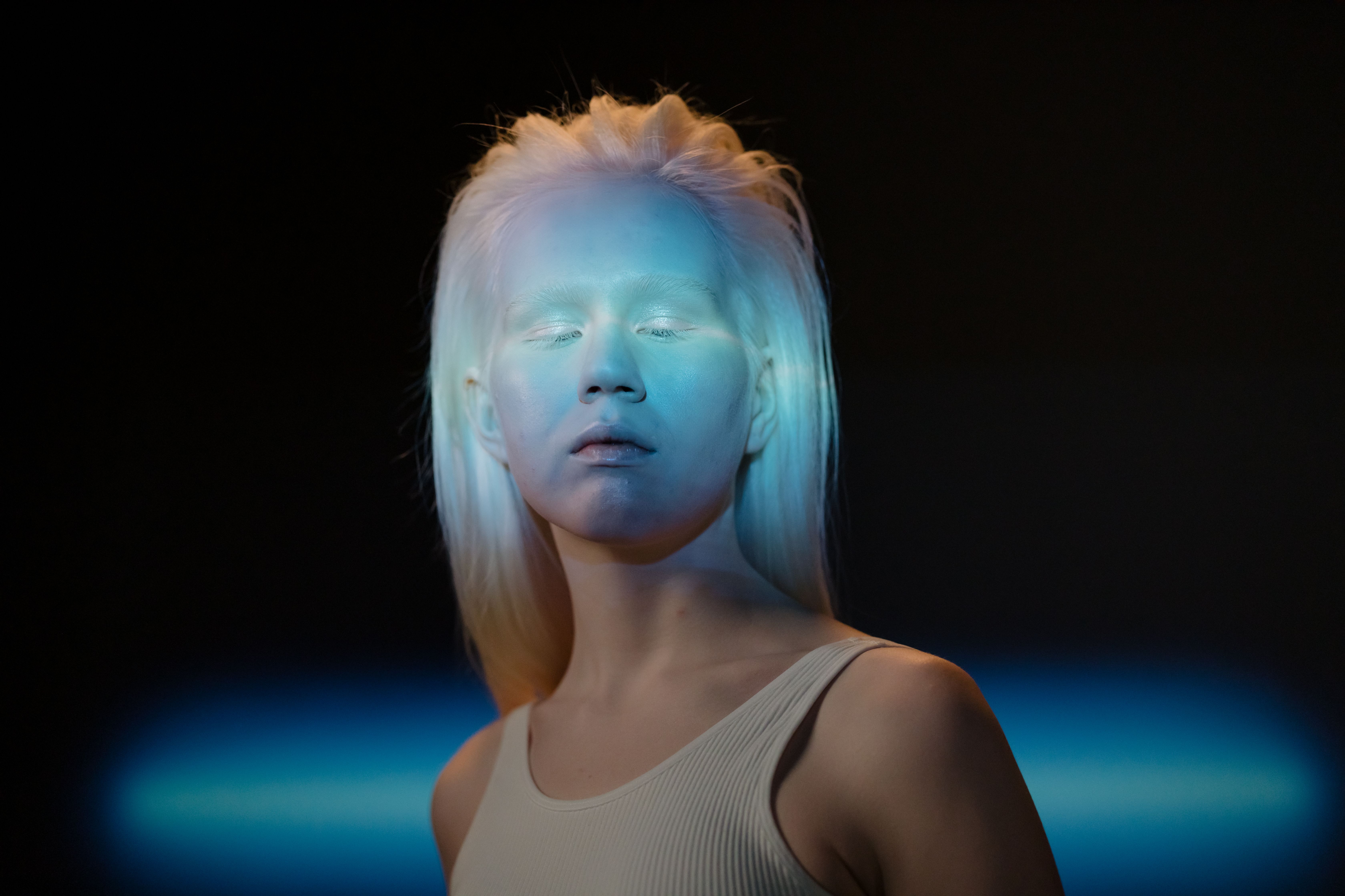 Albino Model Photos, Download The BEST Free Albino Model Stock Photos ...