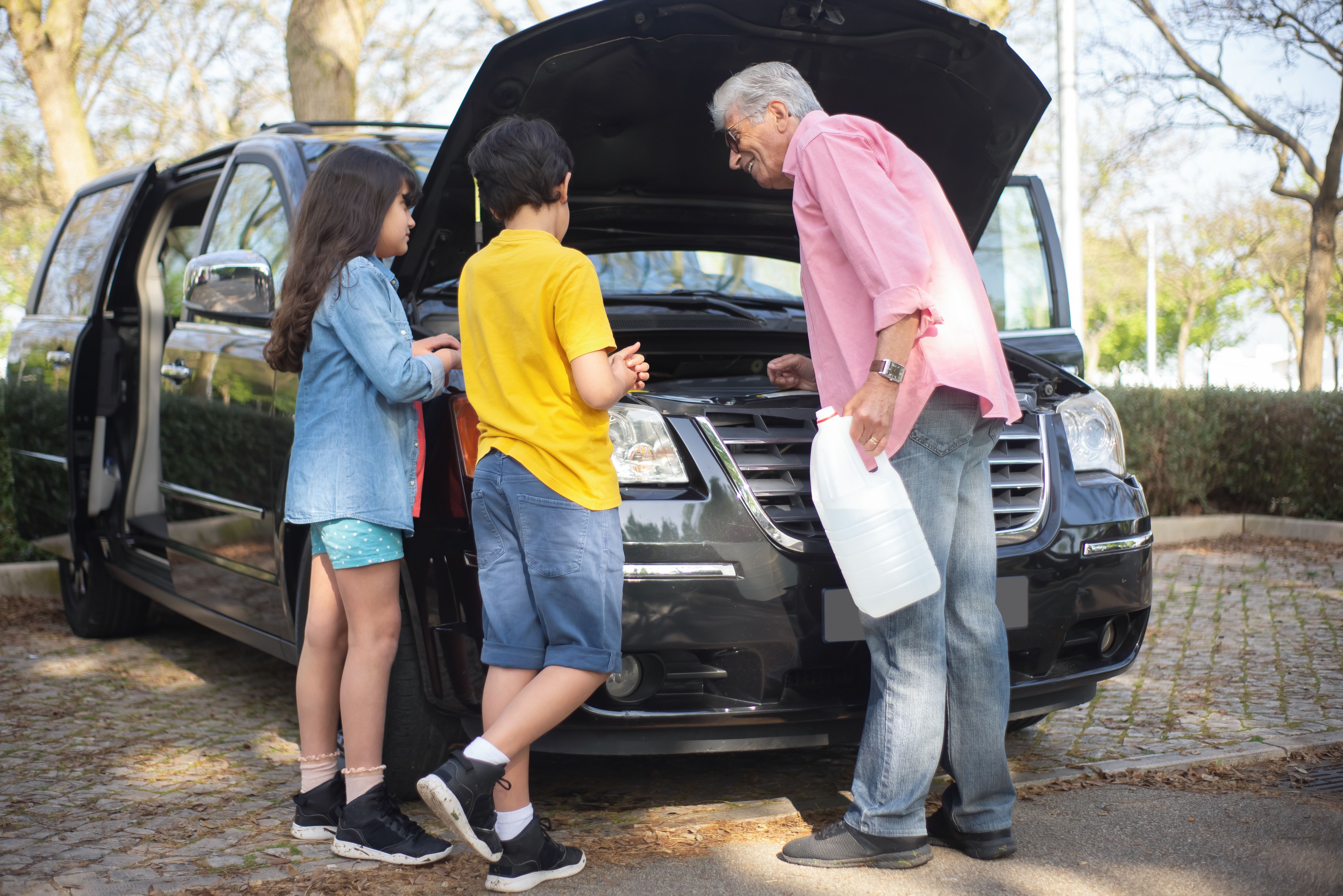 Family In Car Photos, Download The BEST Free Family In Car Stock Photos ...