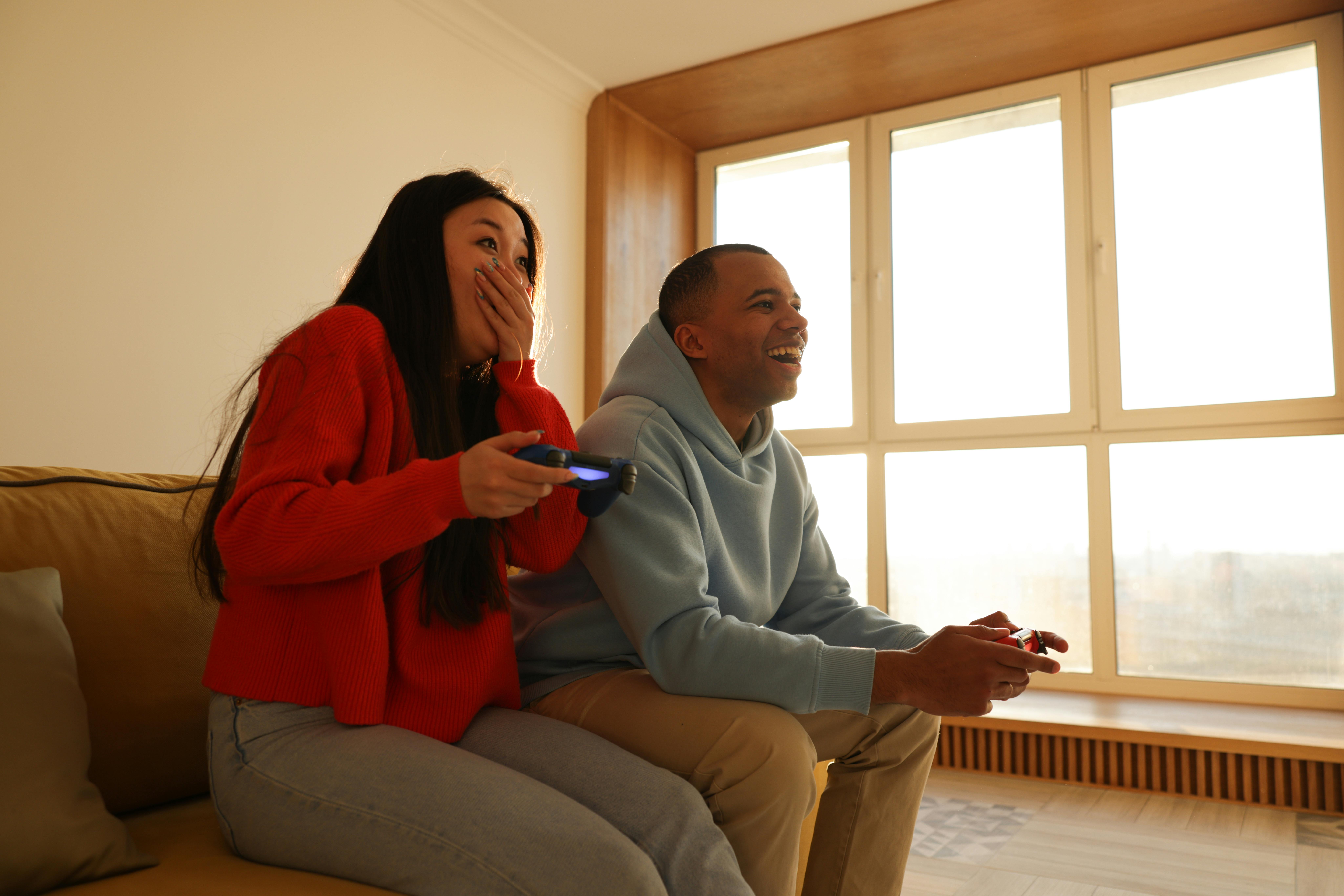 Roommates Enjoying Photos, Download The BEST Free Roommates Enjoying ...