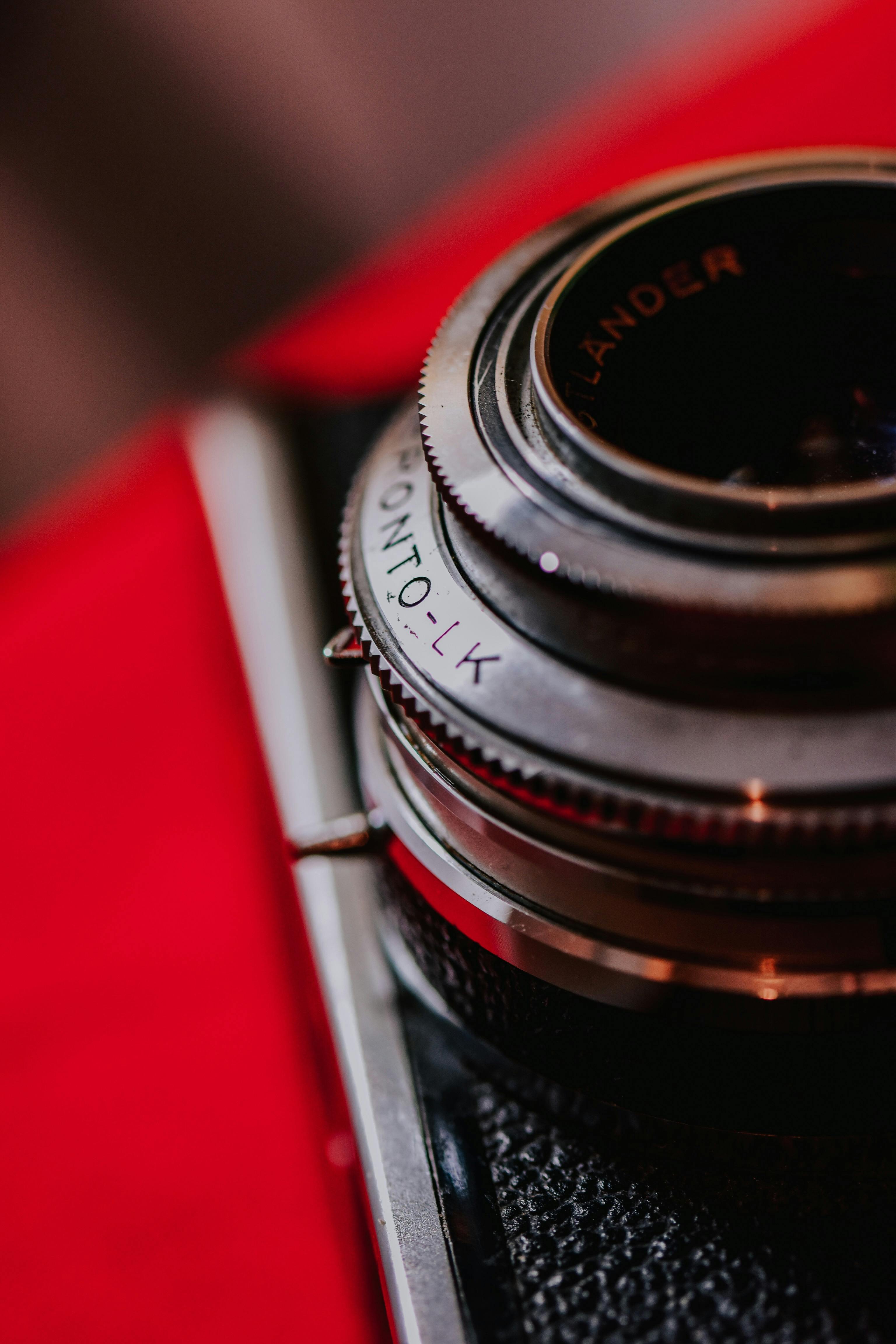 Black and Silver Camera Lens · Free Stock Photo